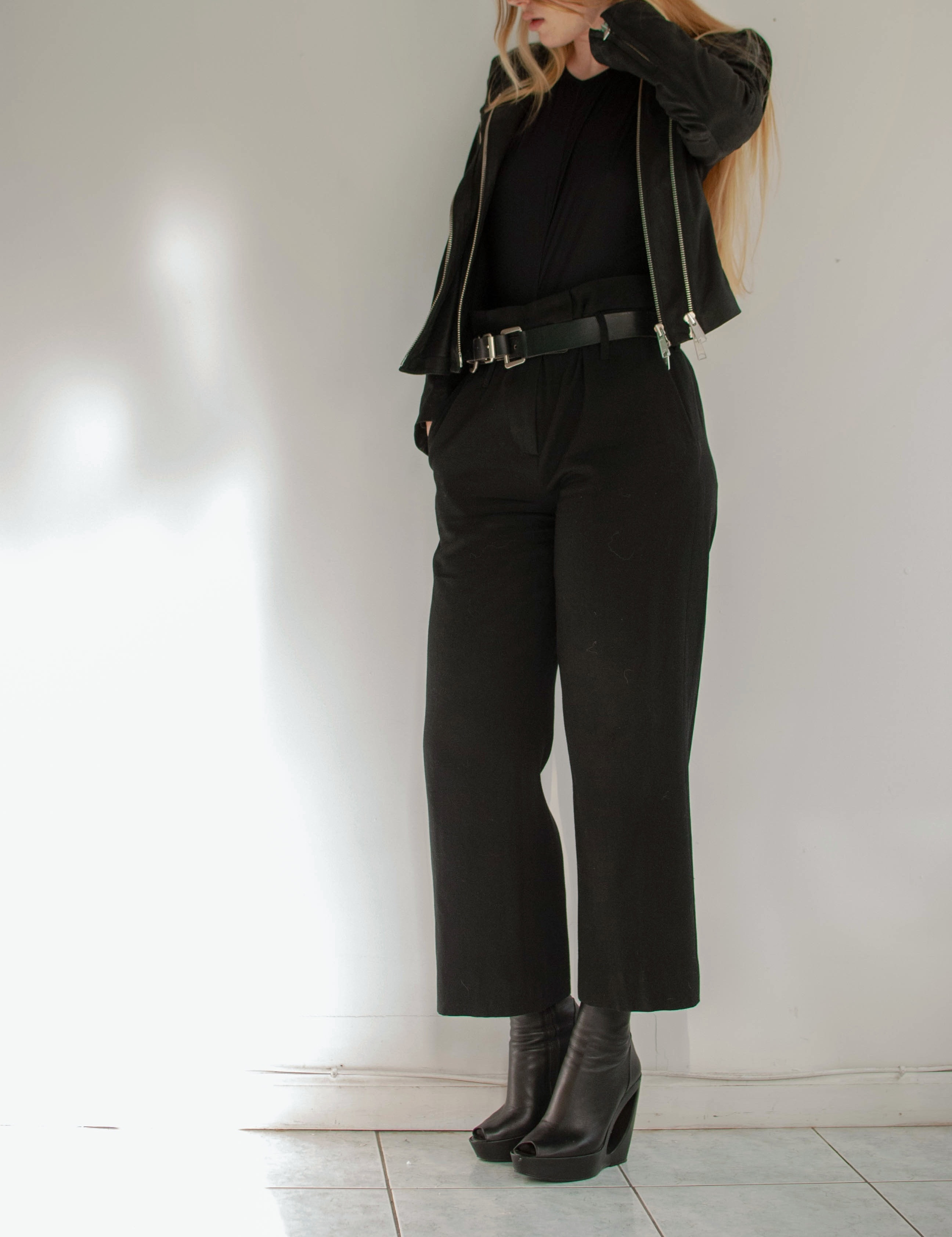 Negative space | Scrolller