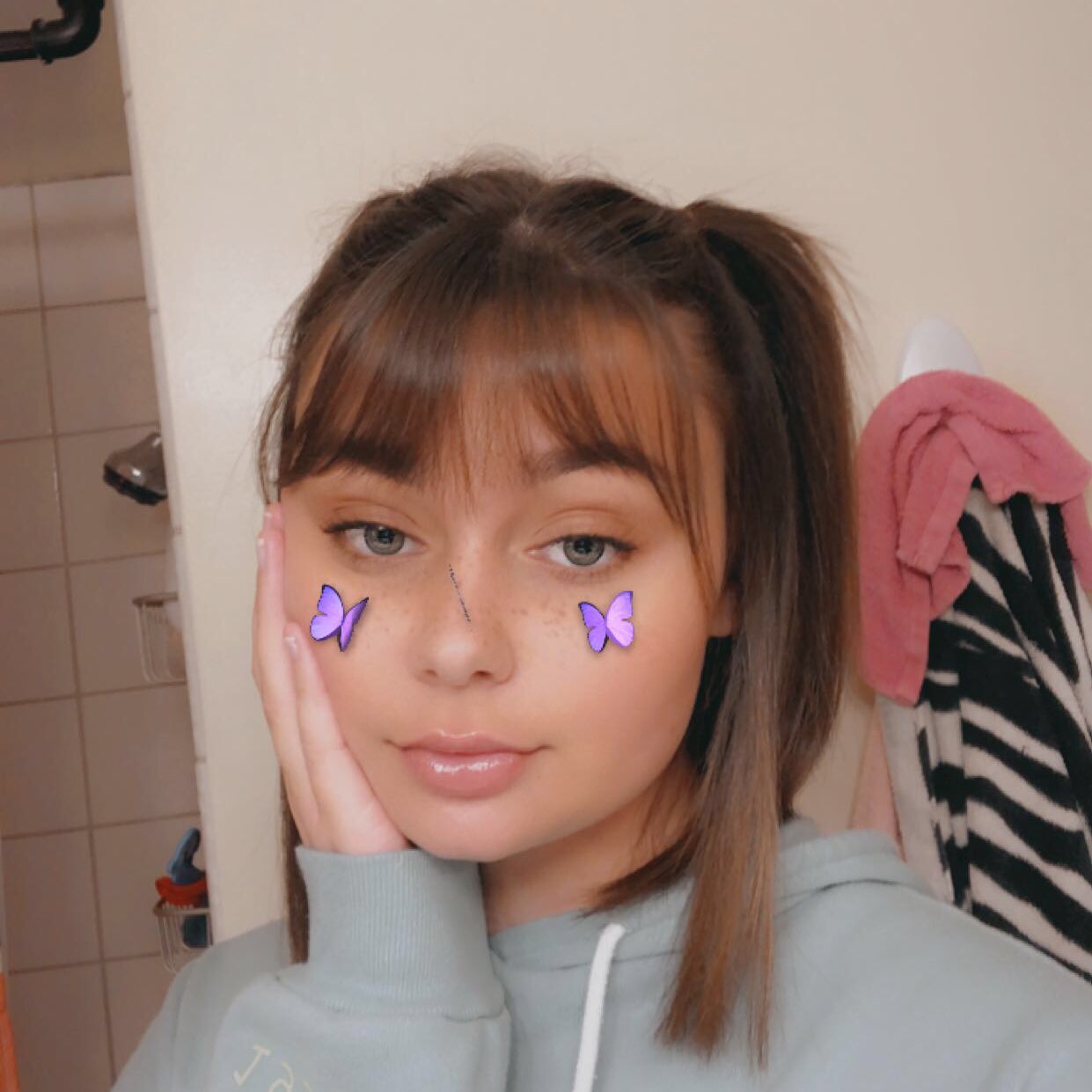 Never Was Attracted To Her Until I Saw This Hairstyle Now I Want To Fuck Her Brains Out So Bad