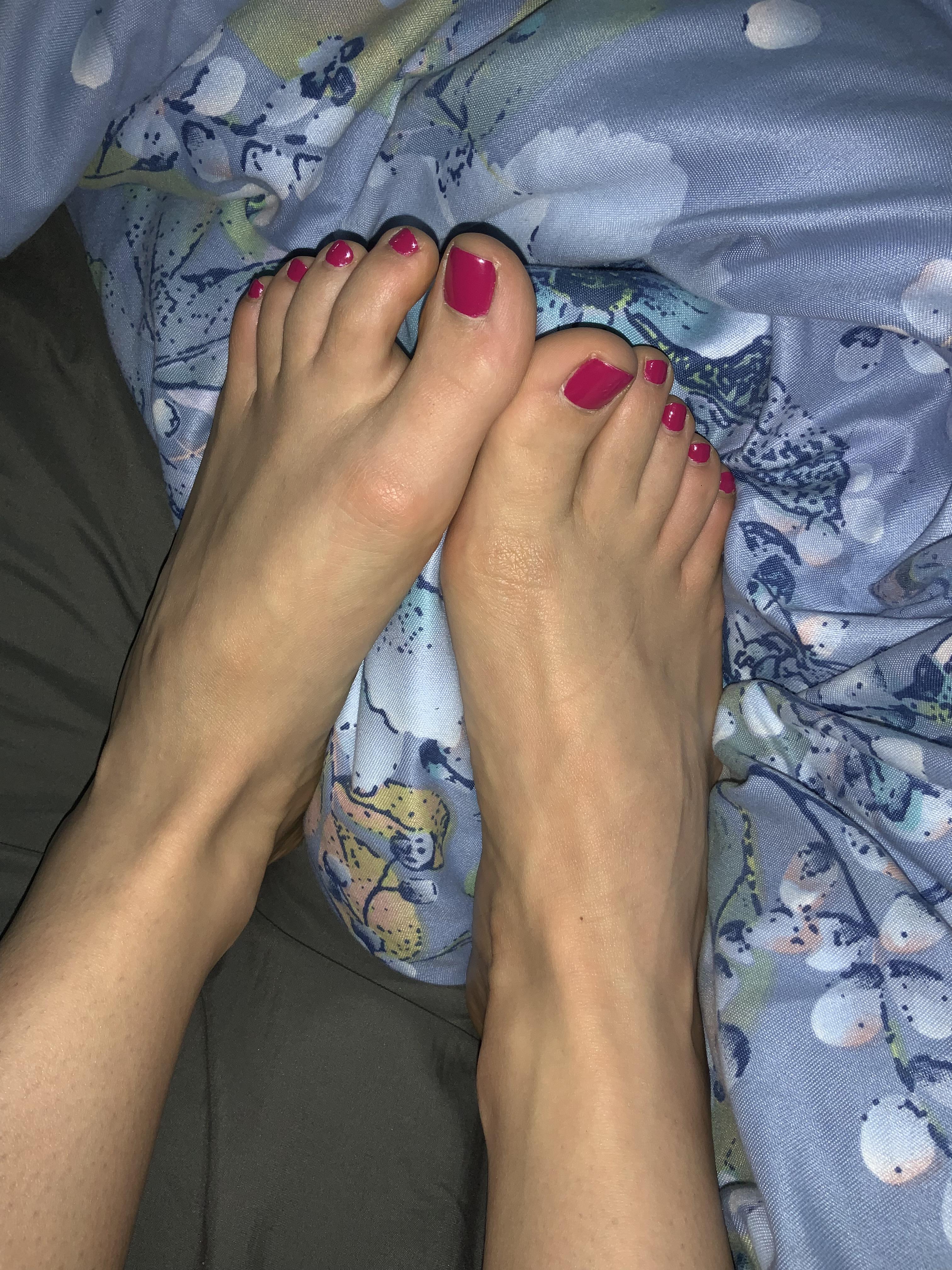 New pedi ideas?? | Scrolller