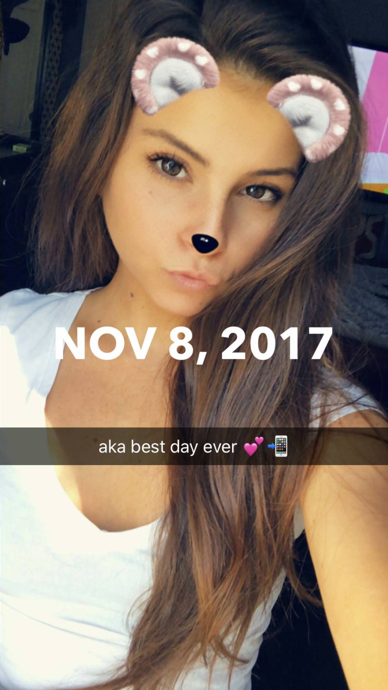 New phone, new snaps. | Scrolller