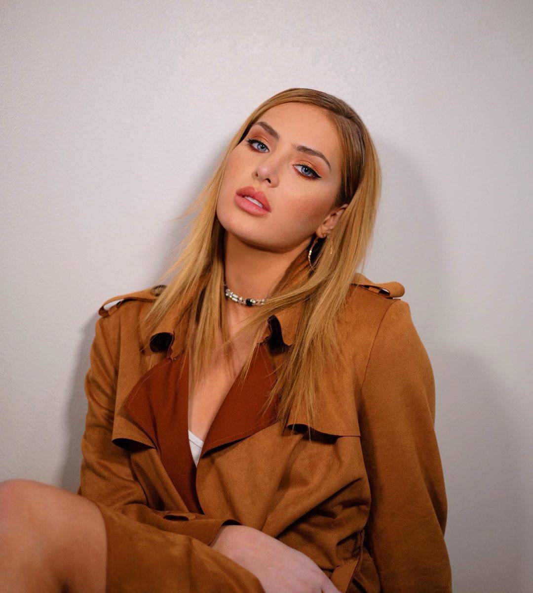 New photoshoot | Scrolller