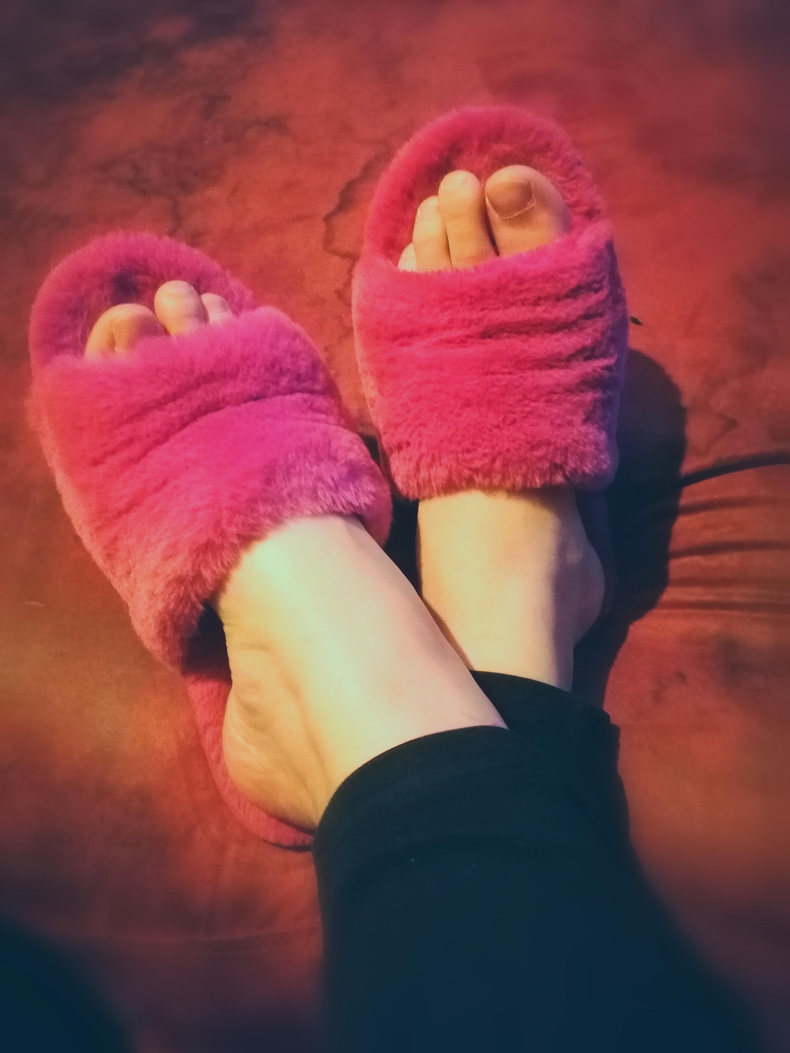 New slippers!!! | Scrolller