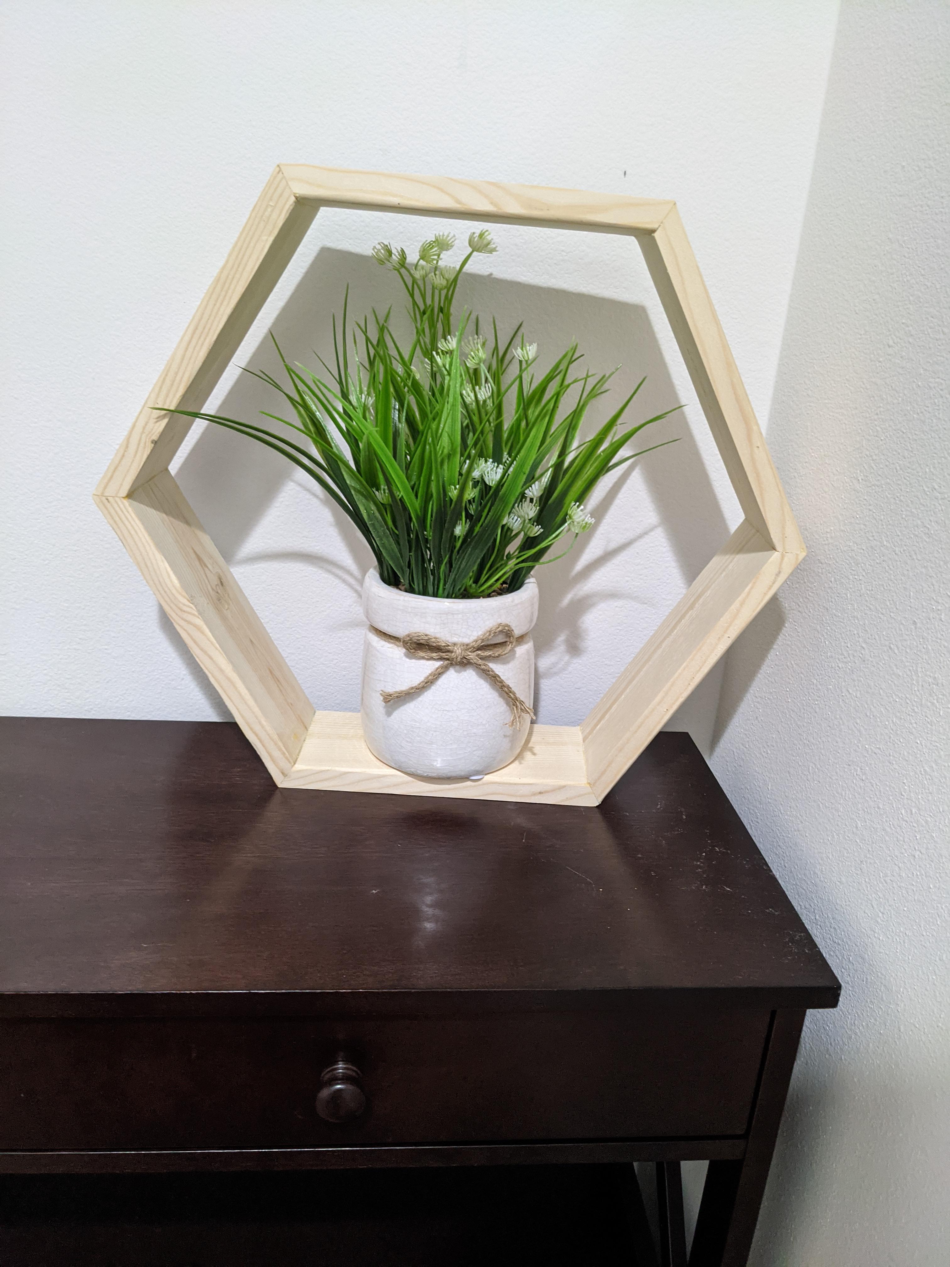 New to woodworking. First decent piece - a hexagon shelf. | Scrolller