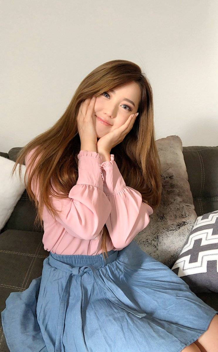 New Twitter pic | Scrolller