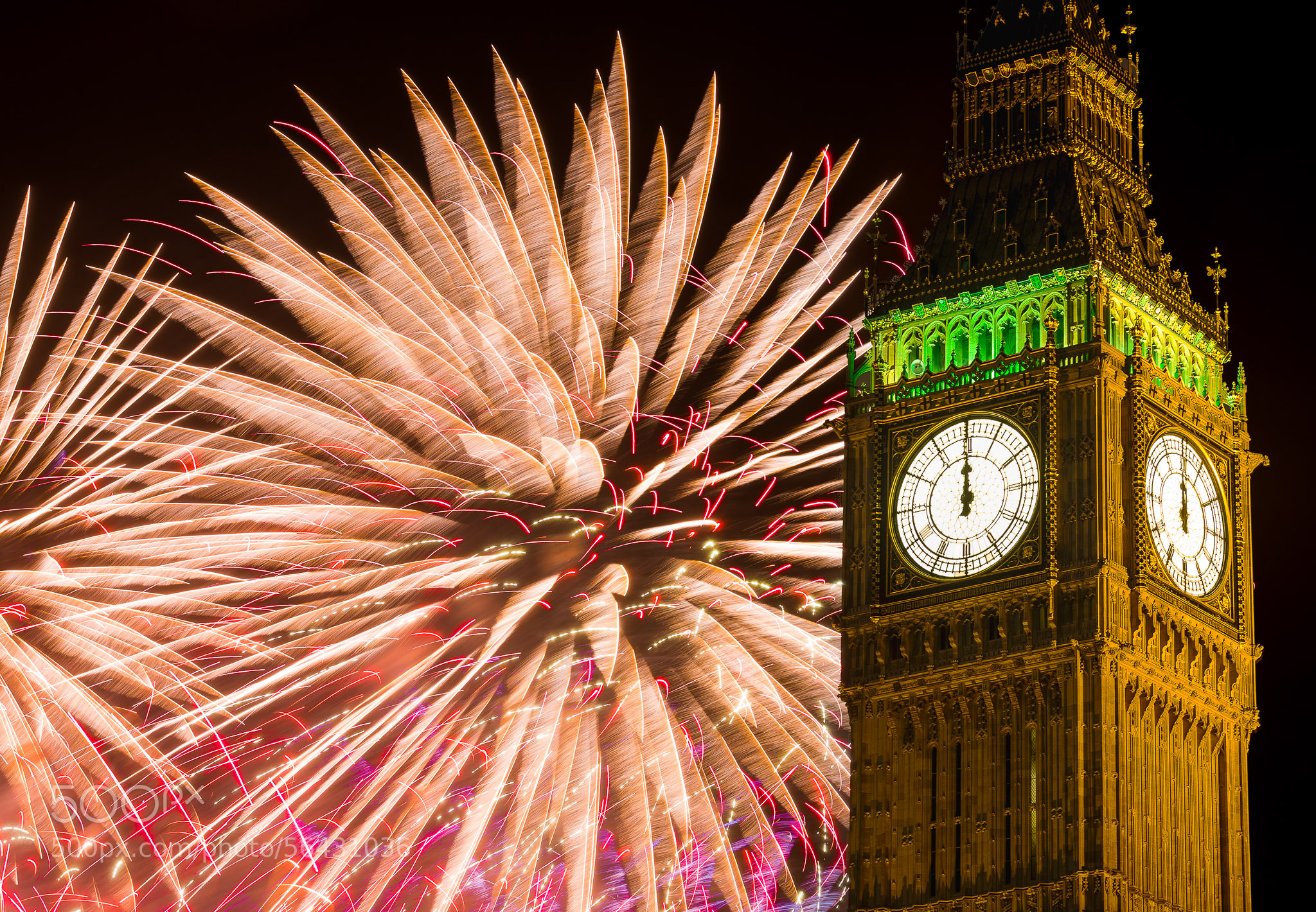 New Year Fireworks over Big Ben, London | By Chris Chabot [2048x1420] | Scrolller