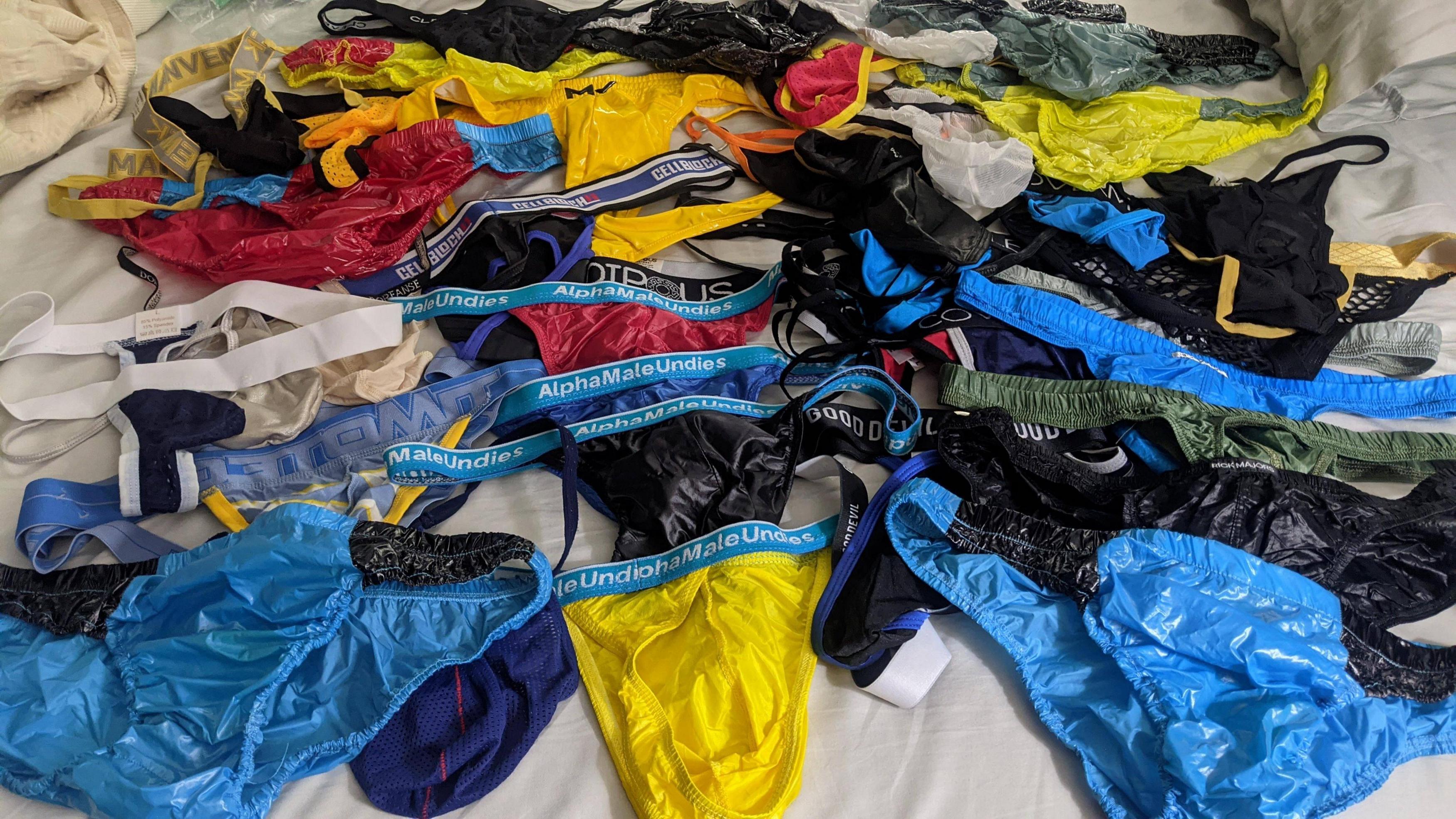 Newbie here sharing a little taste of my collection. NSFW | Scrolller