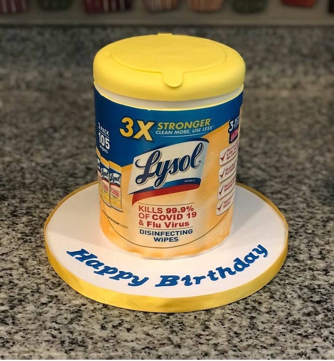 Next step up from the toilet paper cakes... | Scrolller