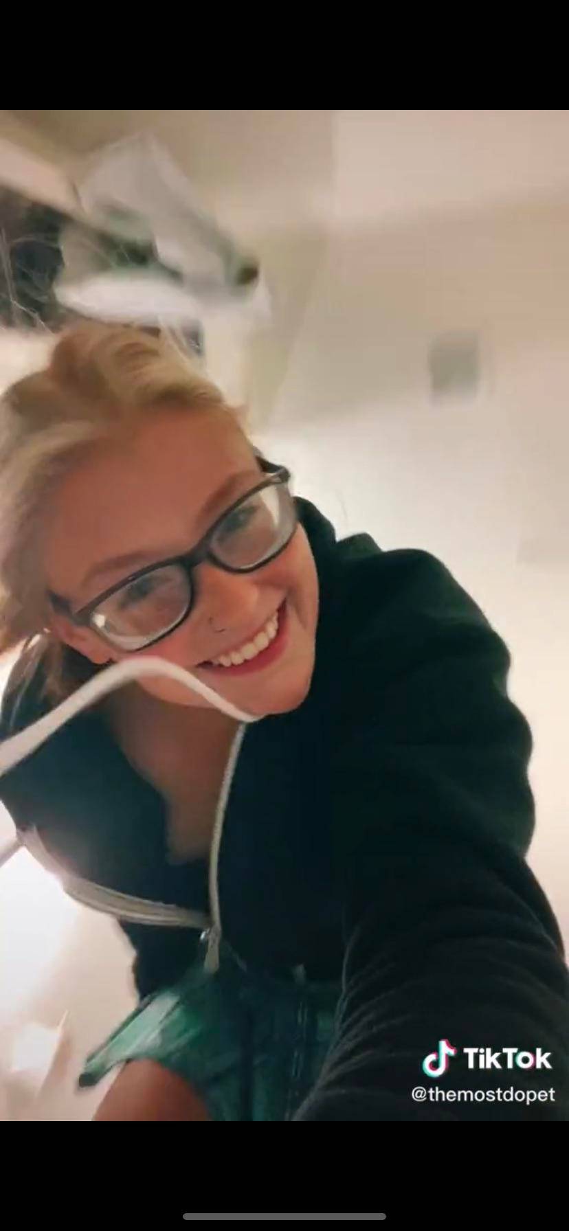 Nice down blouse | Scrolller