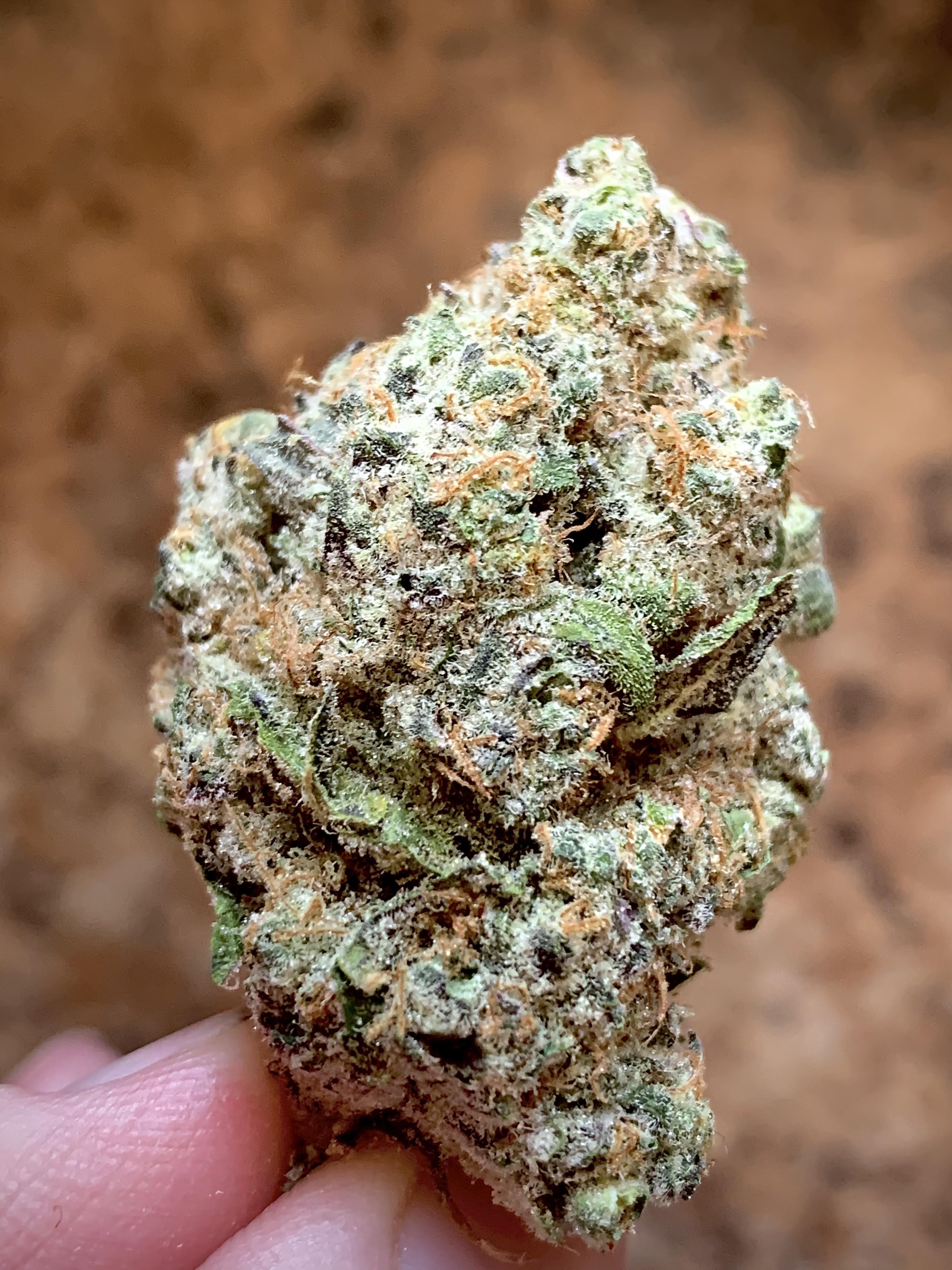 Nice nug of Banana Cake | Scrolller