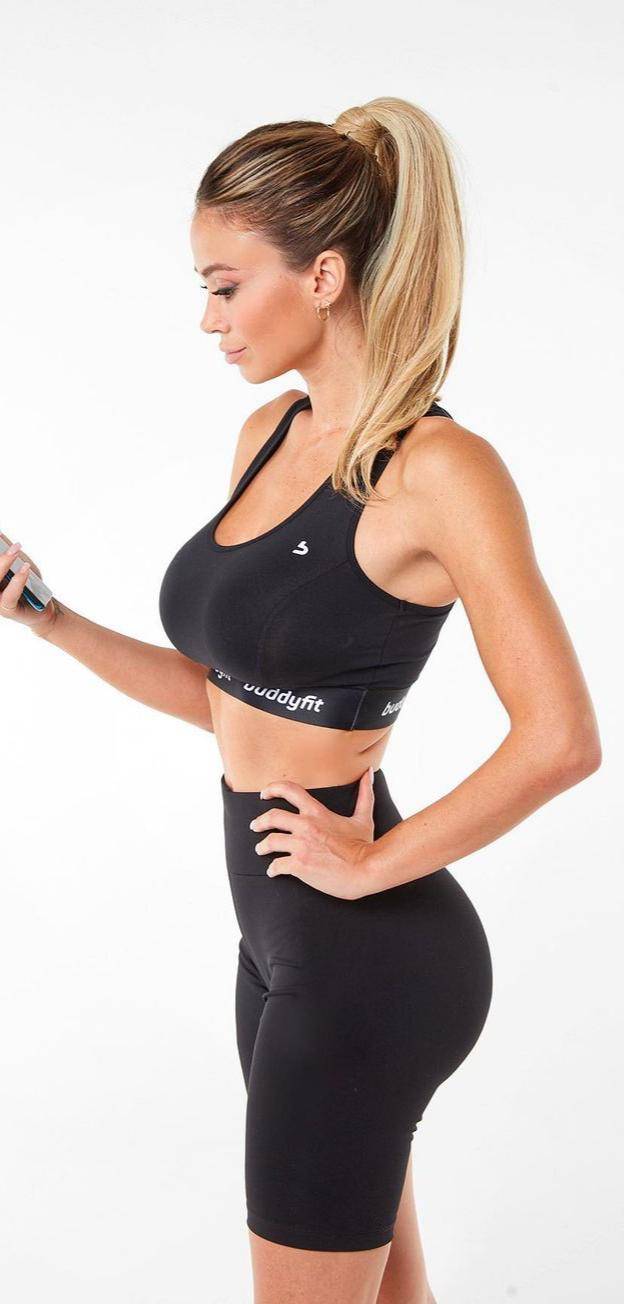 Nice profile | Scrolller