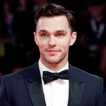Nicholas Hoult | Scrolller