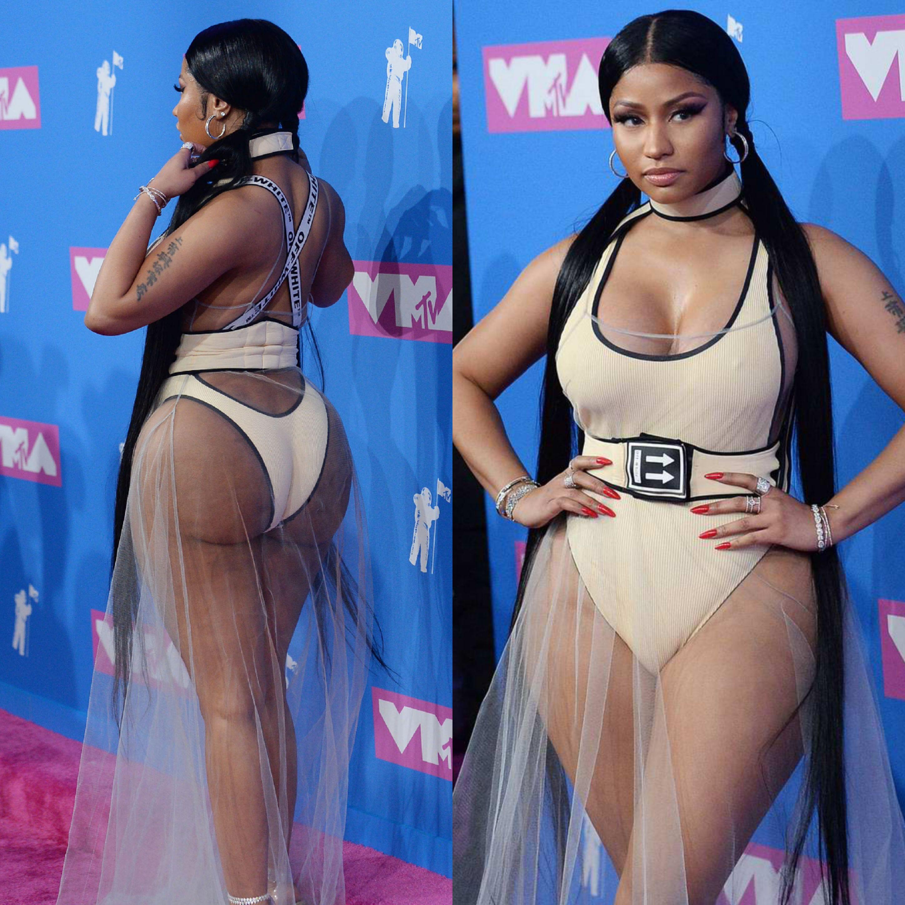 Nicki Minaj looked so hot in that dress | Scrolller