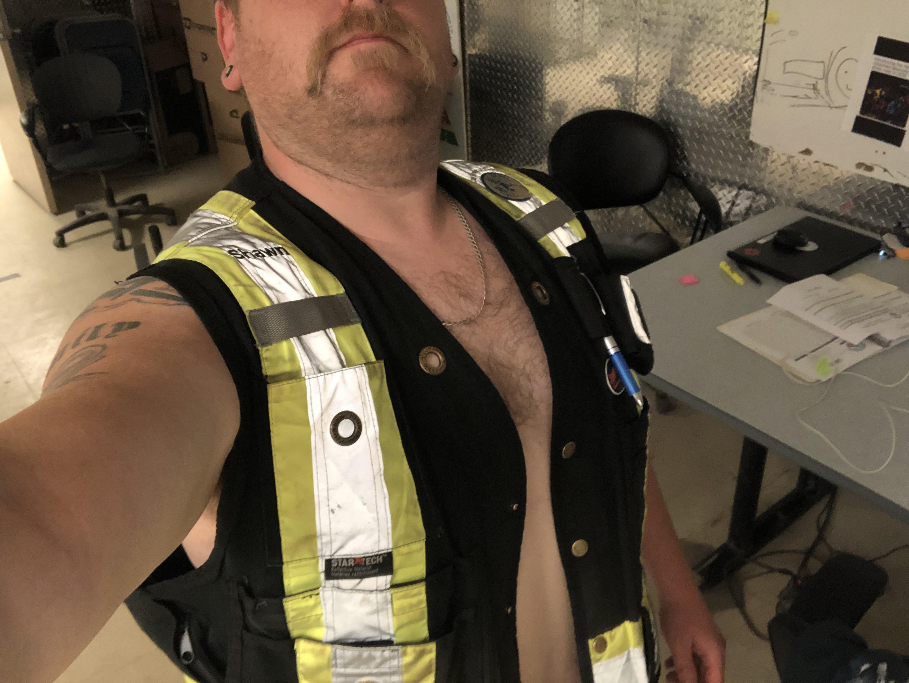 Night shift #2 | Scrolller