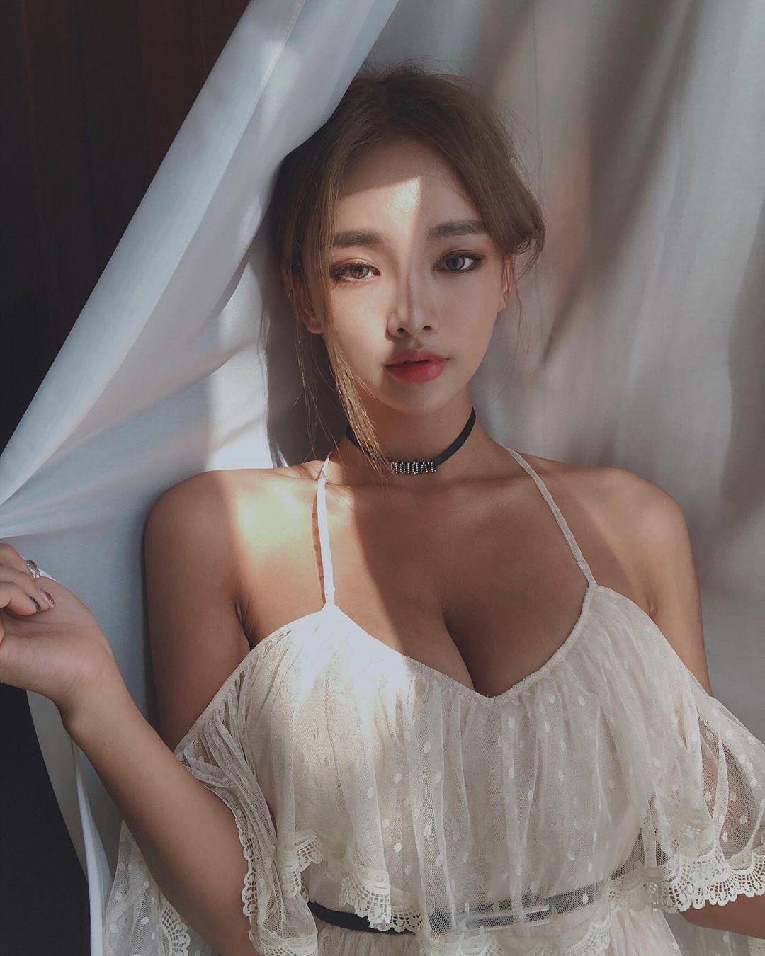 No hiding those | Scrolller