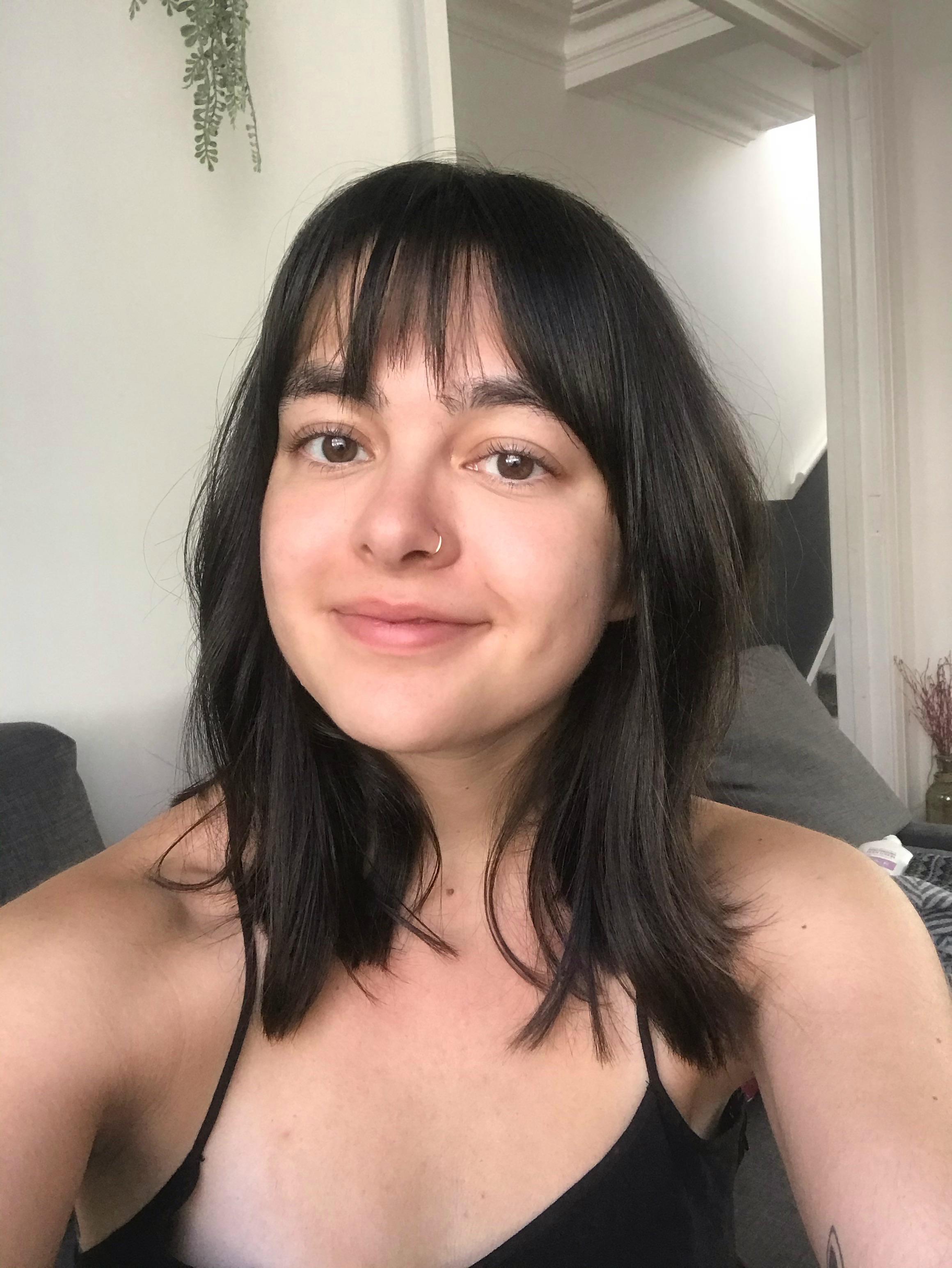 No makeup, F23 | Scrolller