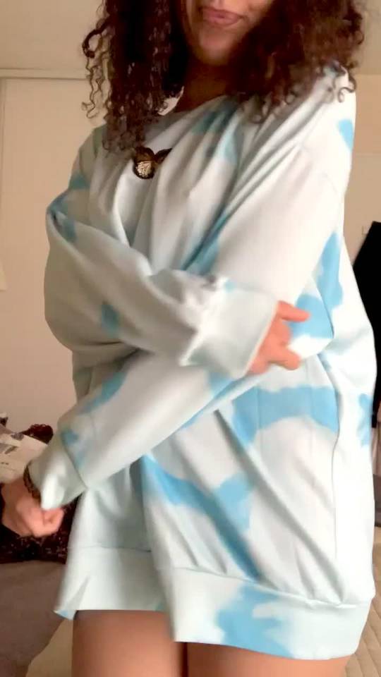 No nut November? I don’t know her 🤷🏻‍♀️ | Scrolller