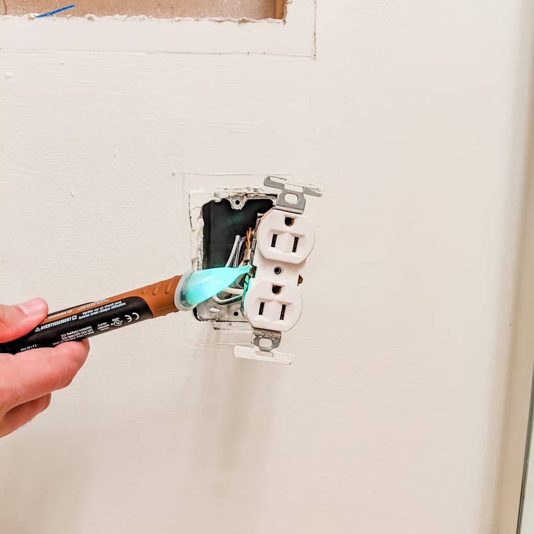 No power to all bathroom outlets!! | Scrolller