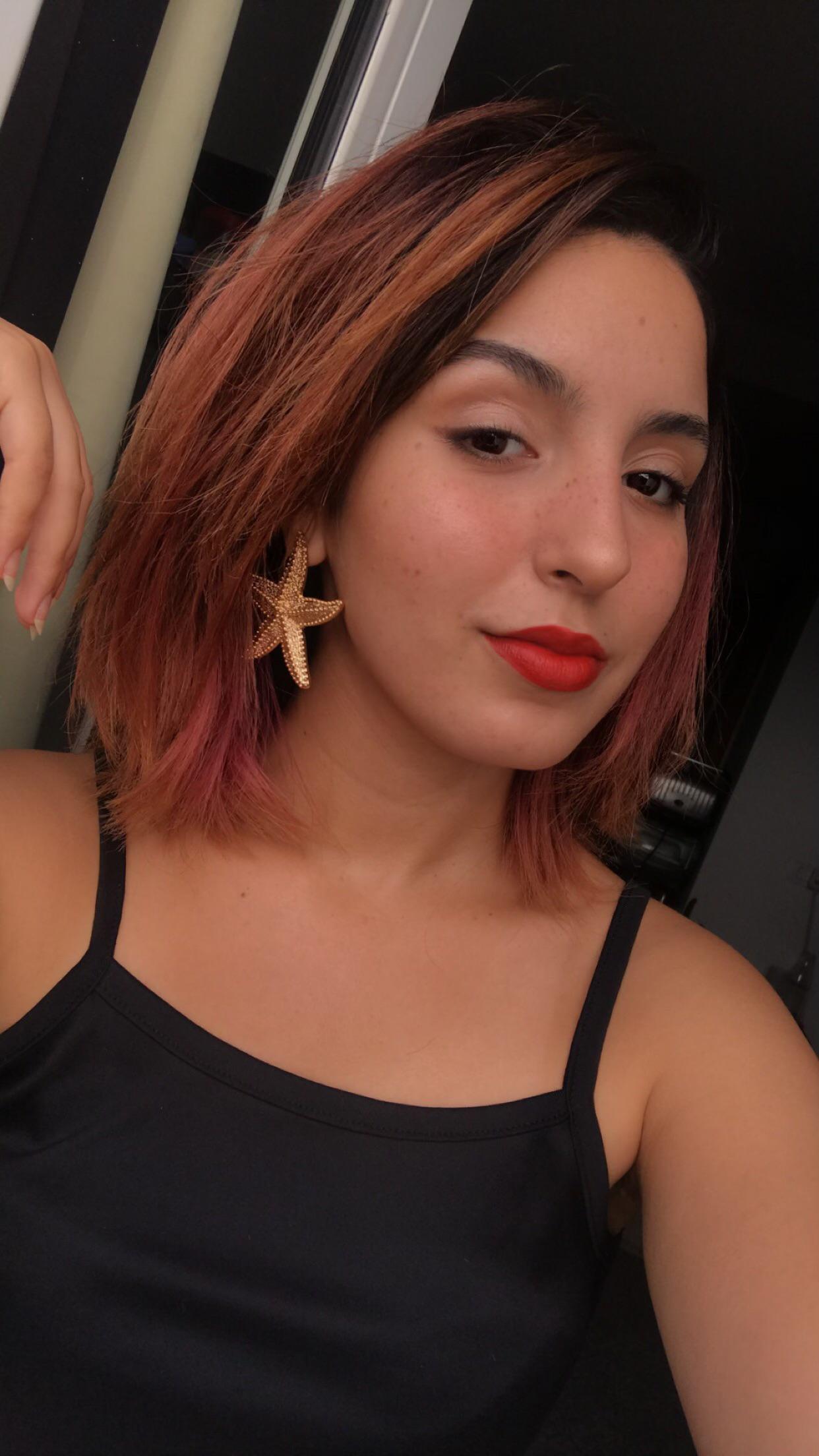 Non nude picture .. but just wanted to say hii ️ | Scrolller