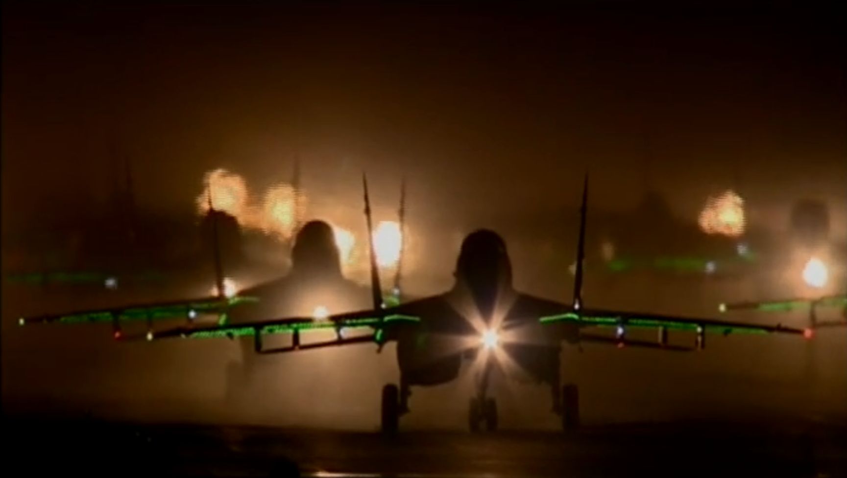 North Korean MiG-29s outfitted with LEDs from last night's parade | Scrolller