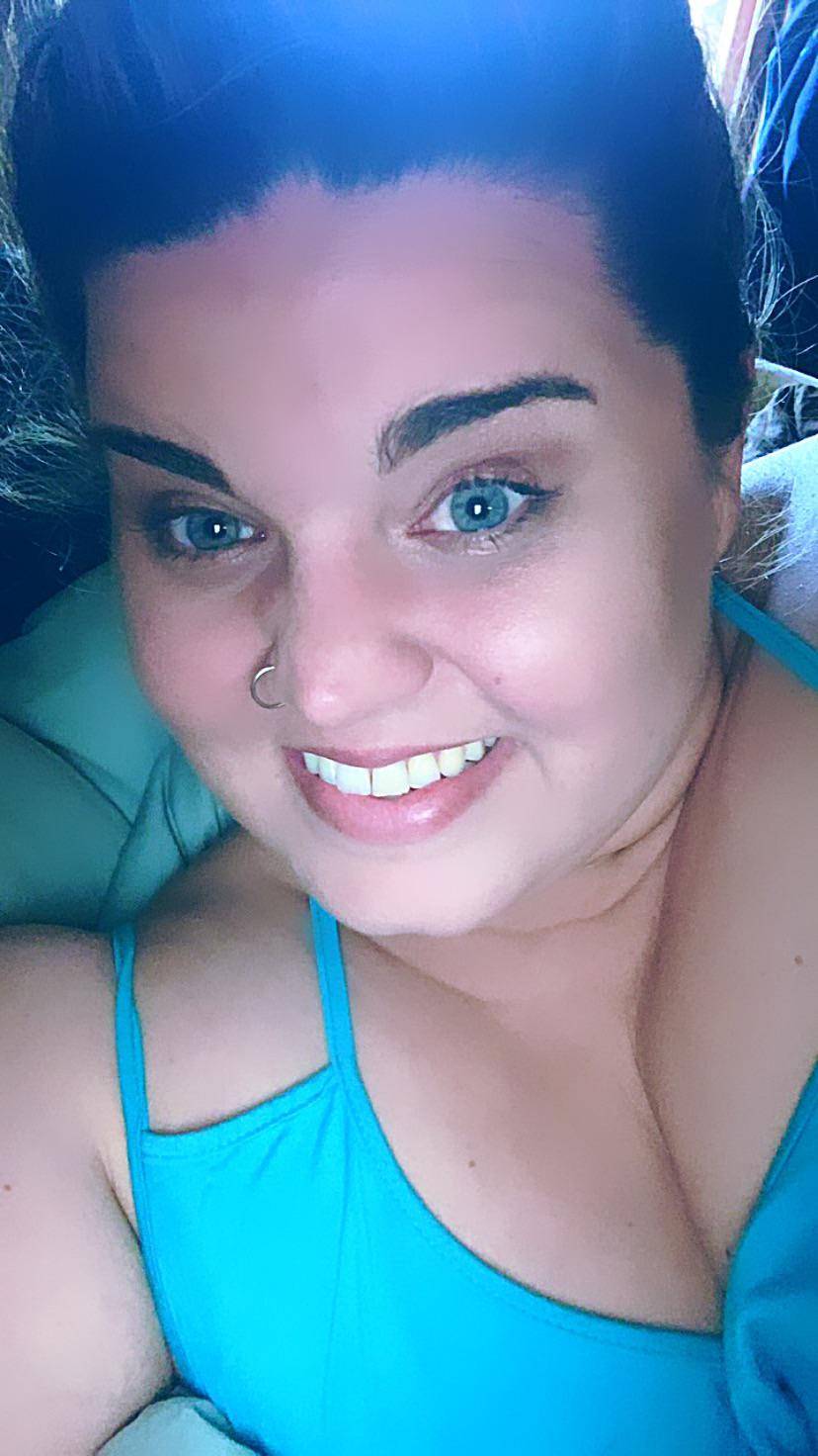 Not feeling so great but still smiling | Scrolller