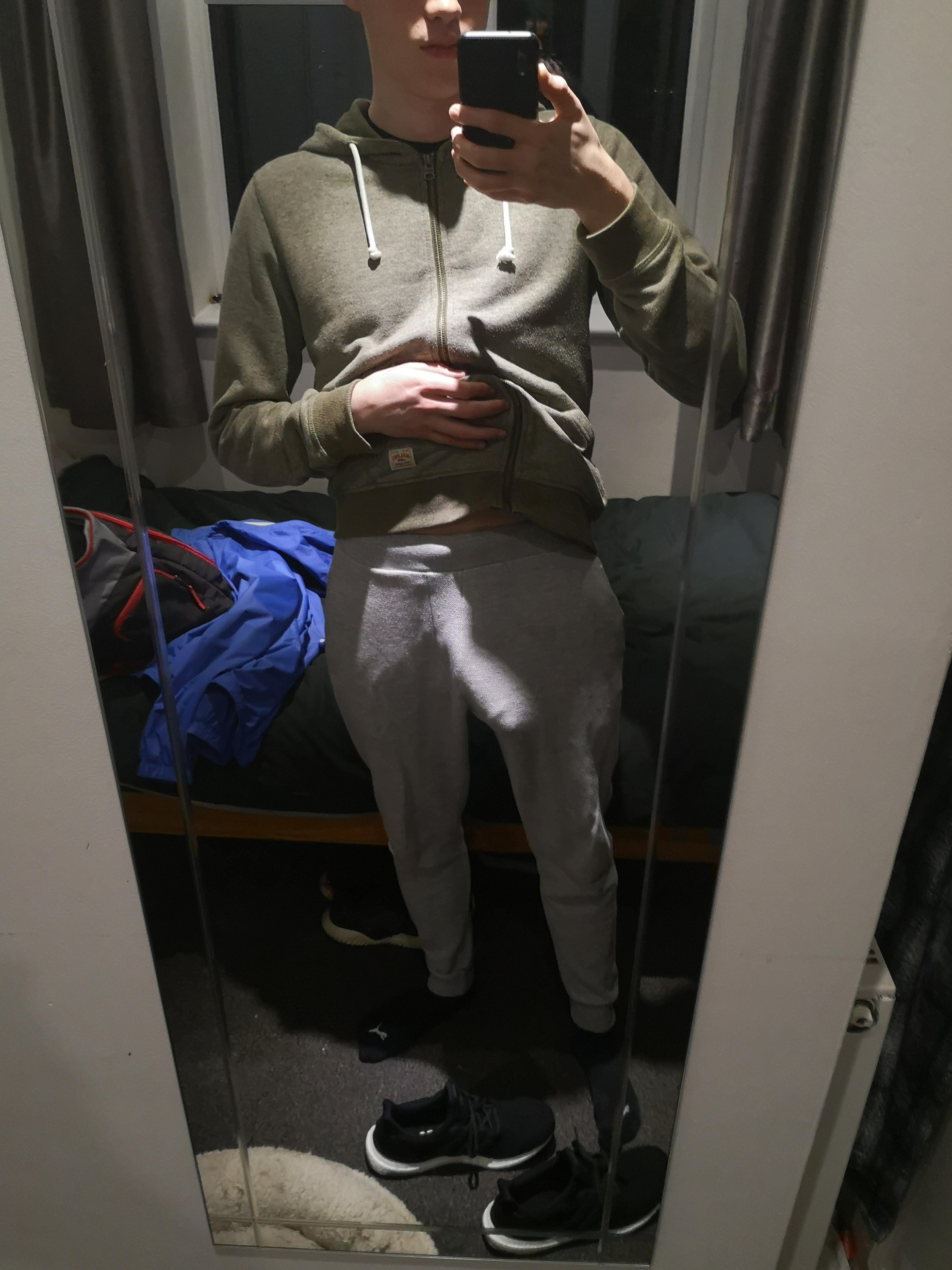 Not sure what people stare at me for? | Scrolller