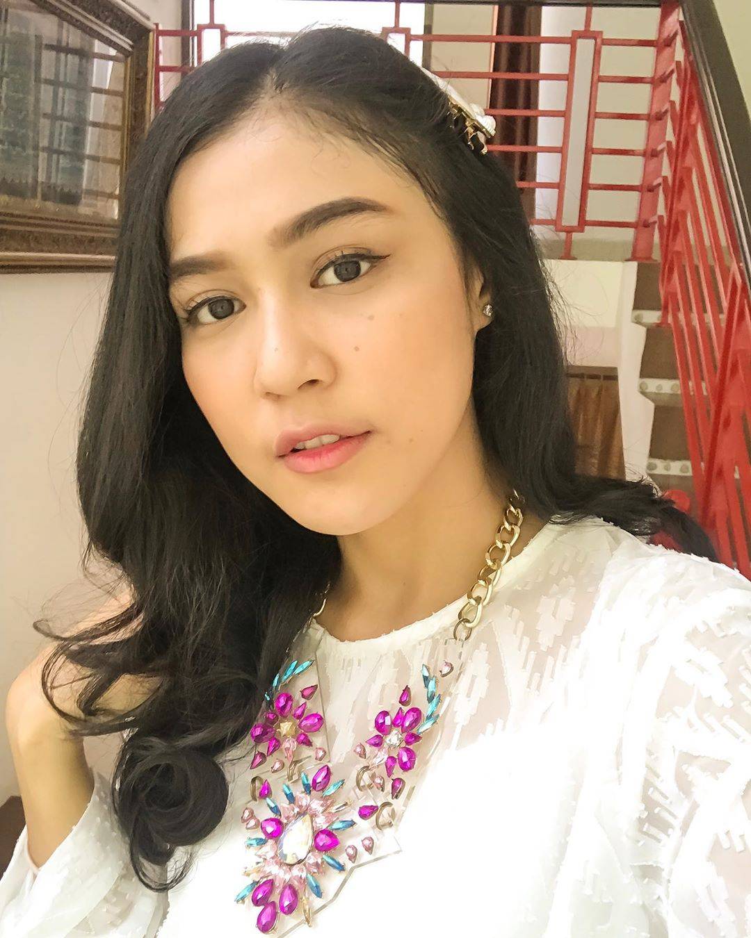 Novi Herlina | Scrolller