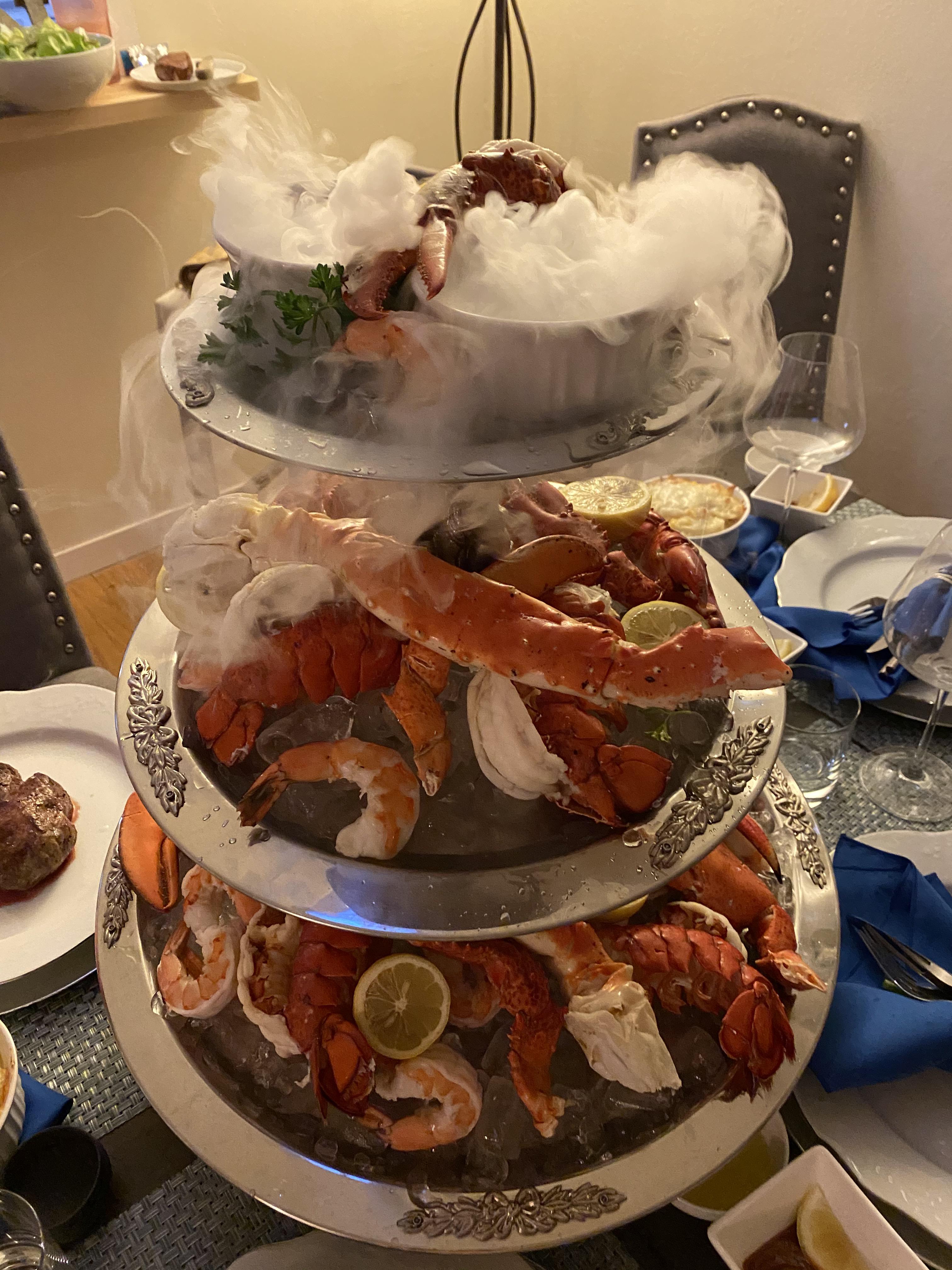 Now THAT is a “Seafood Extravaganza.” | Scrolller