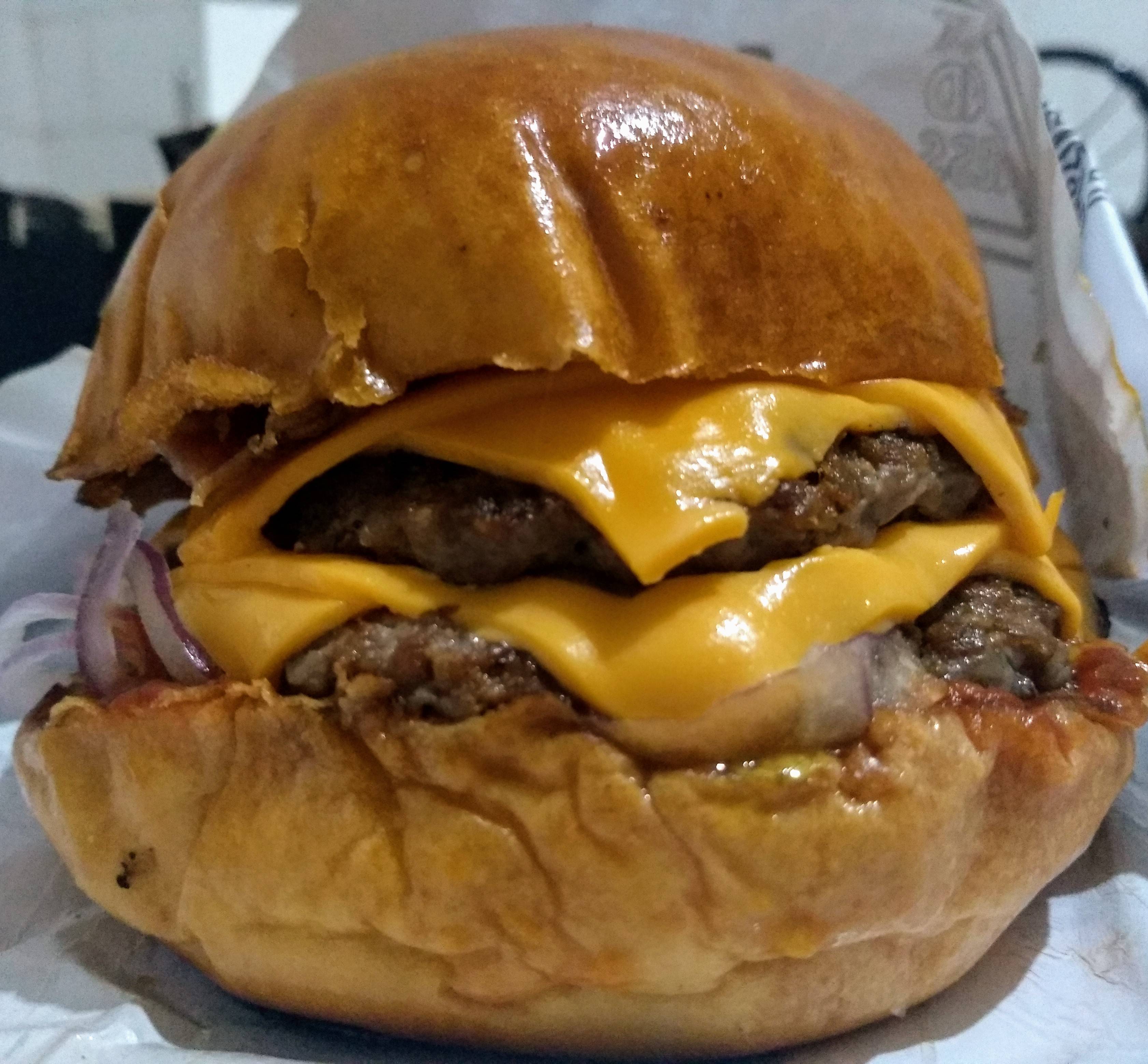 Now that's a burger. | Scrolller