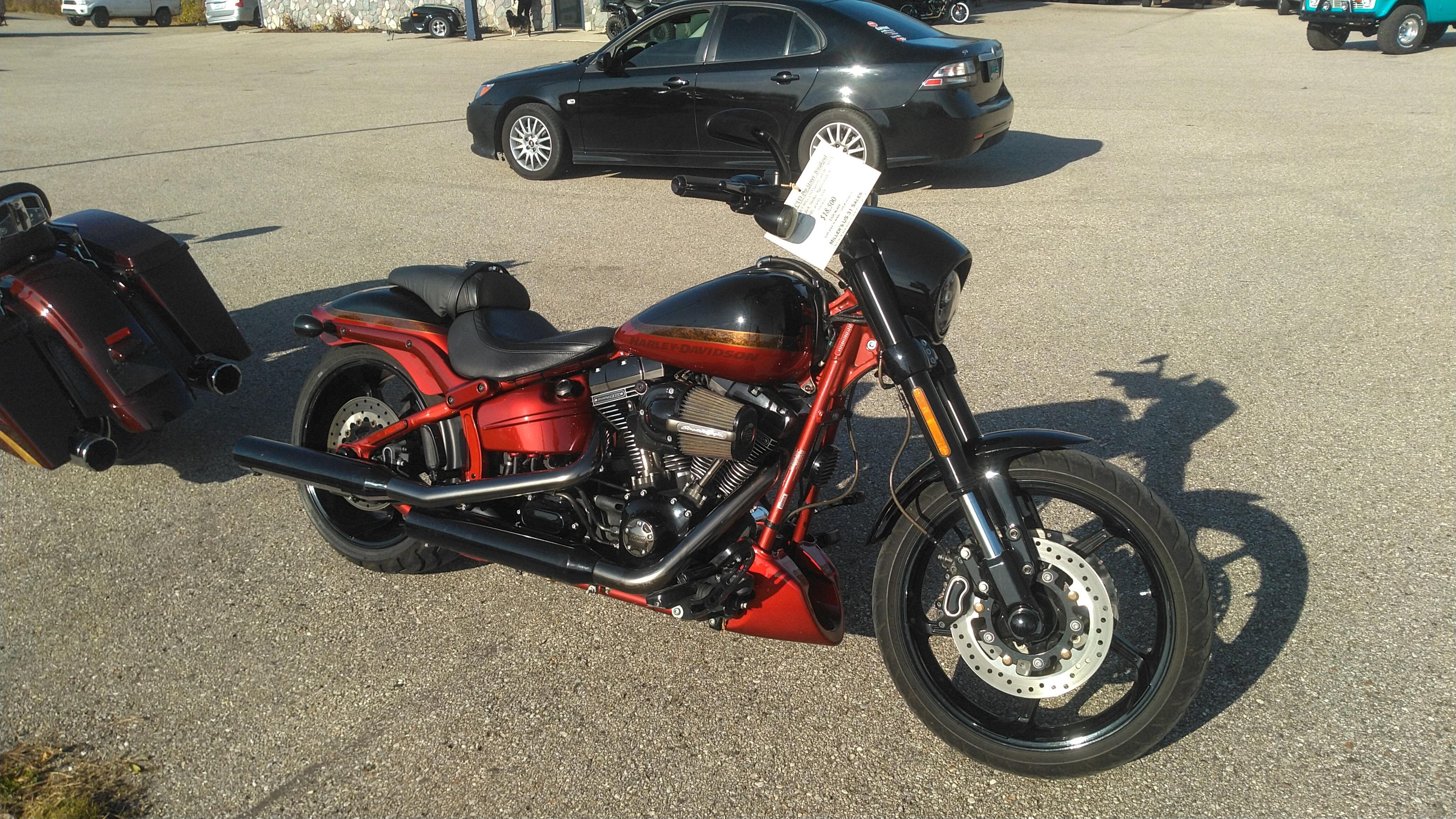 OC #38: Harley Davidson Breakout CVO Pro Street | Scrolller