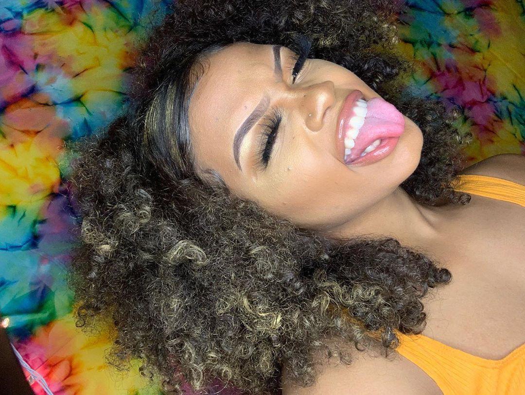 [OC] Is my face fuckable?😜💋 | Scrolller