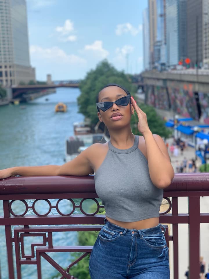 Off duty flight attendant | Scrolller