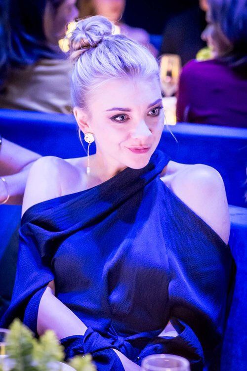 Off-shoulder | Scrolller