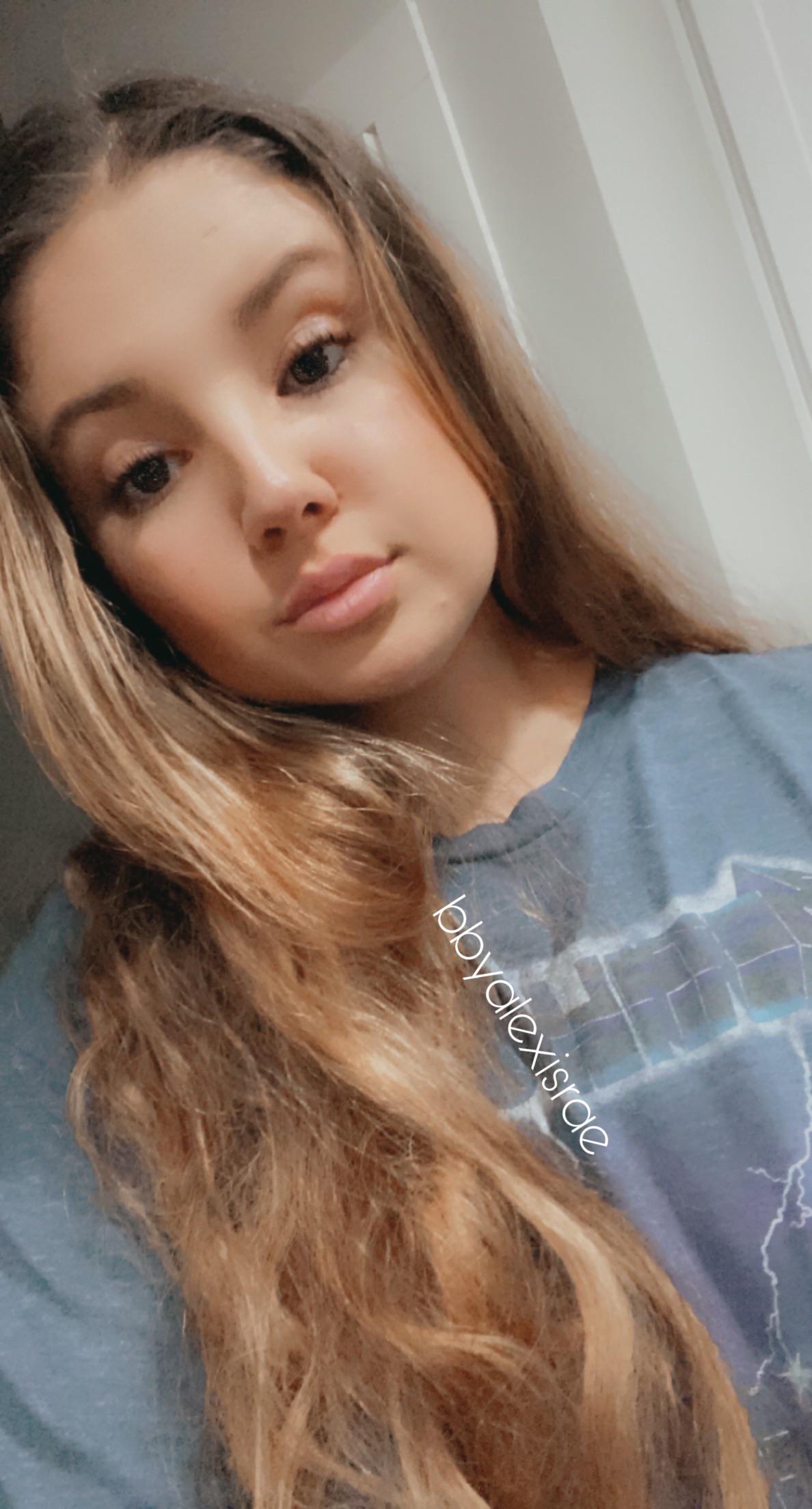 Off to bed 💖 (F22) | Scrolller