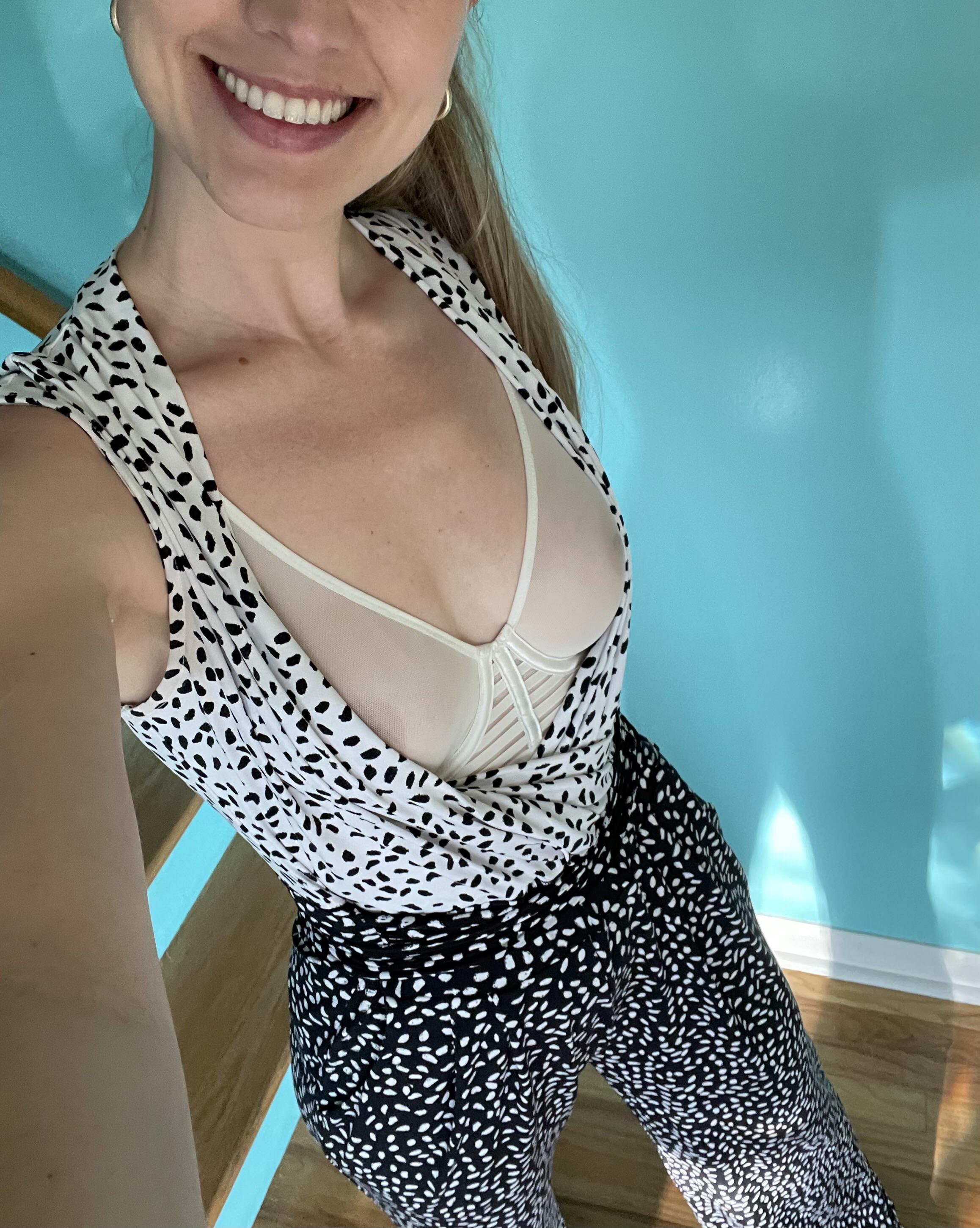 Off to work 💋 31 [F] | Scrolller