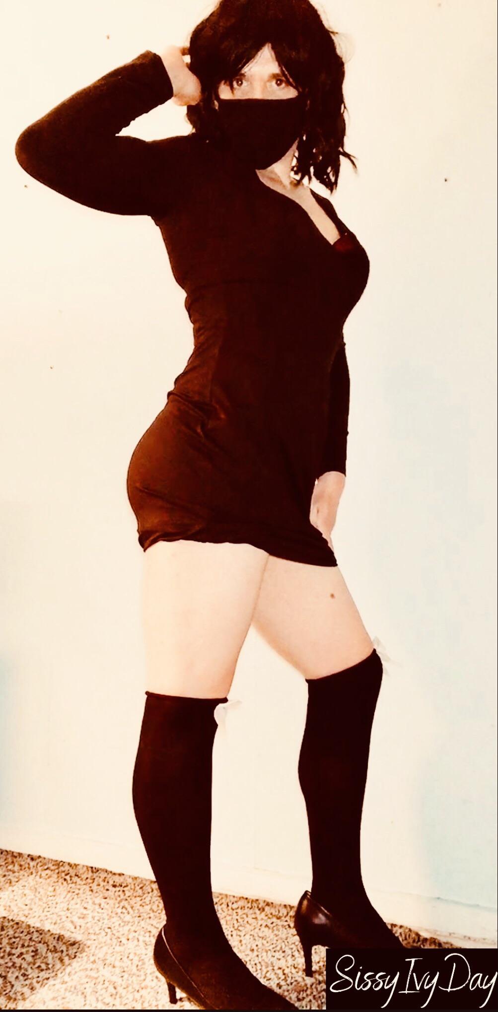 Oh... Hi there Daddy 🥰 | Scrolller