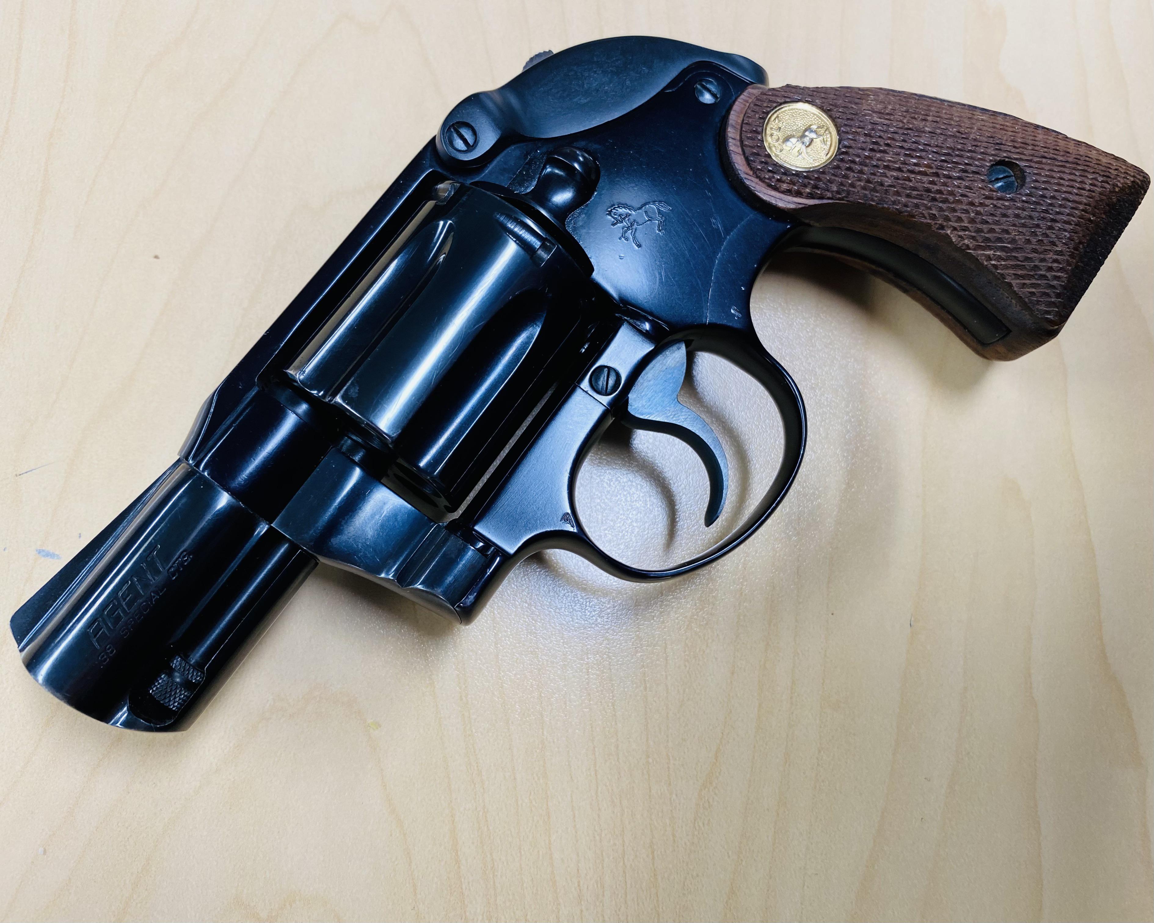 Old school Colt Agent with factory hammer shroud. | Scrolller