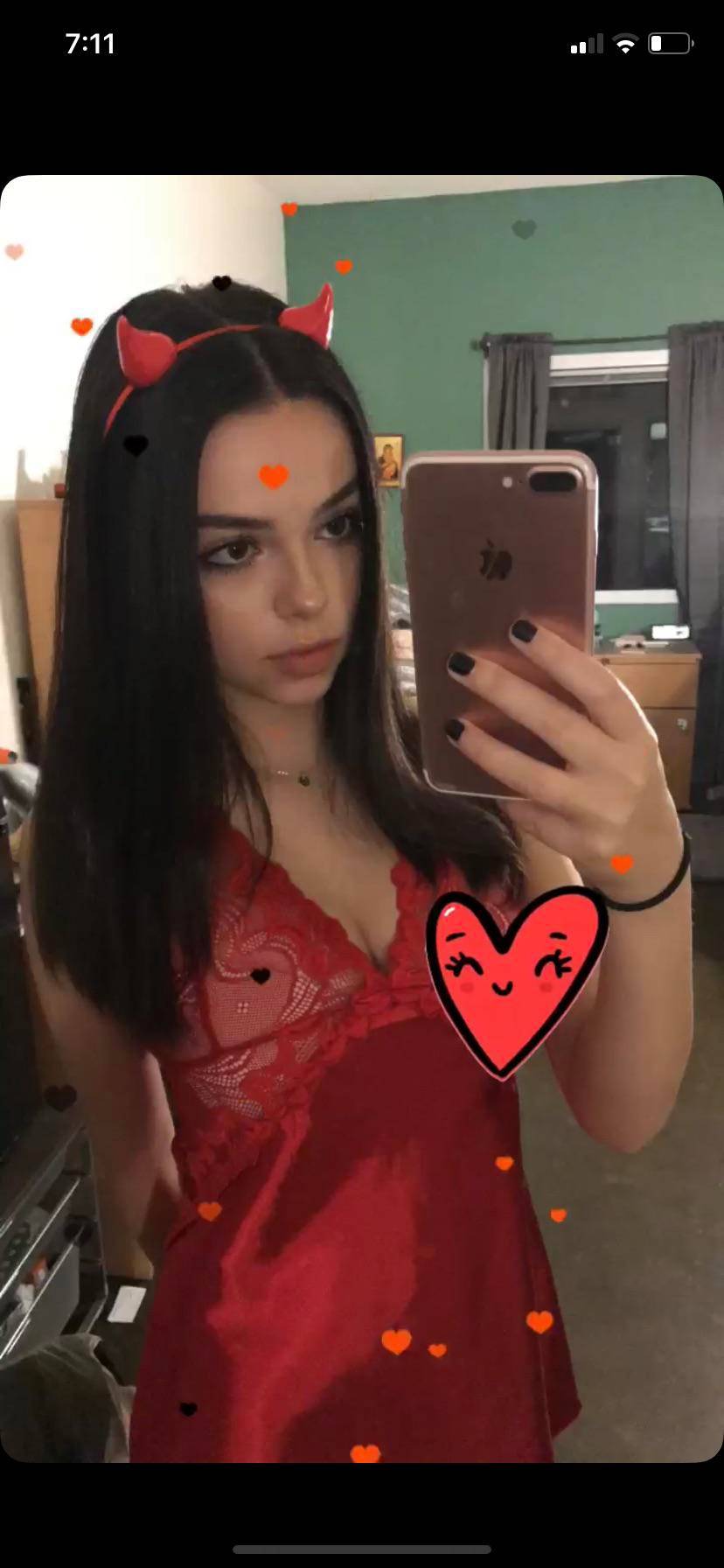 Old snap story from when I was talking to her freshman year of college | Scrolller