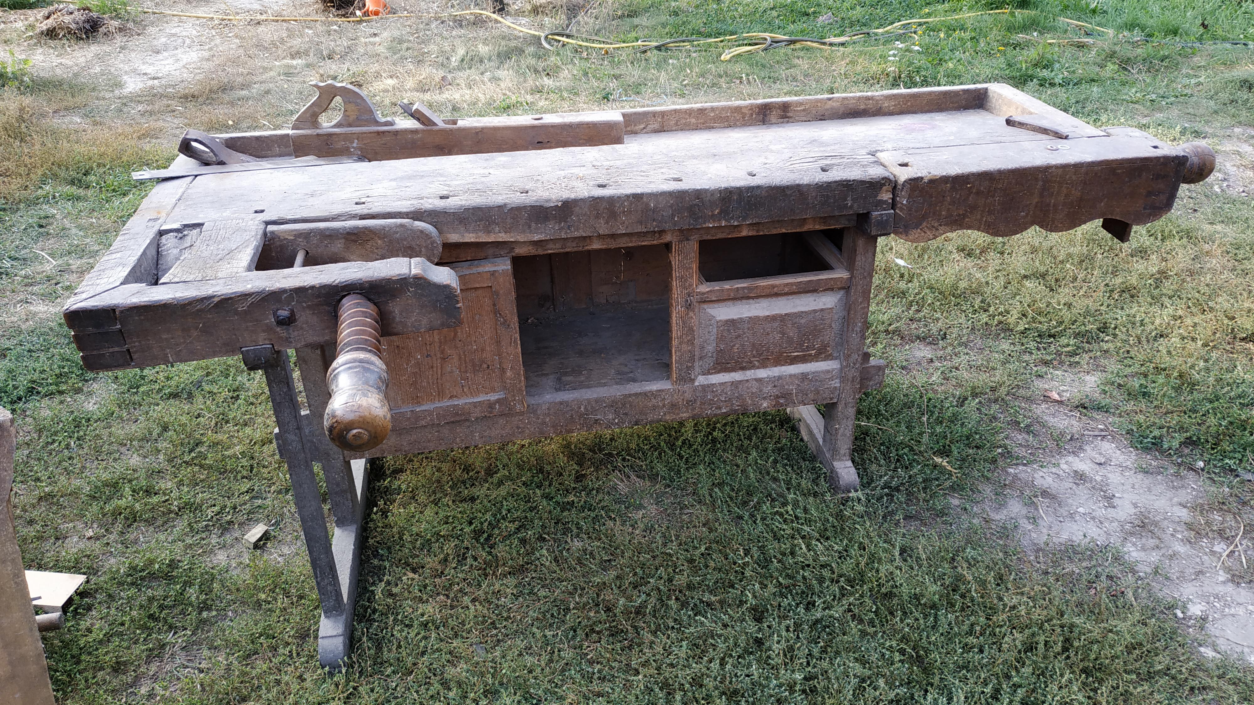 Old workbench. Made in USSR. Oak table top. Base pine | Scrolller