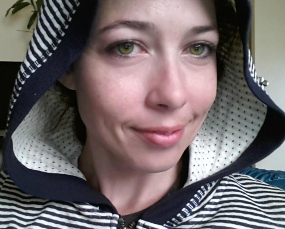 Olive Eyes | Scrolller