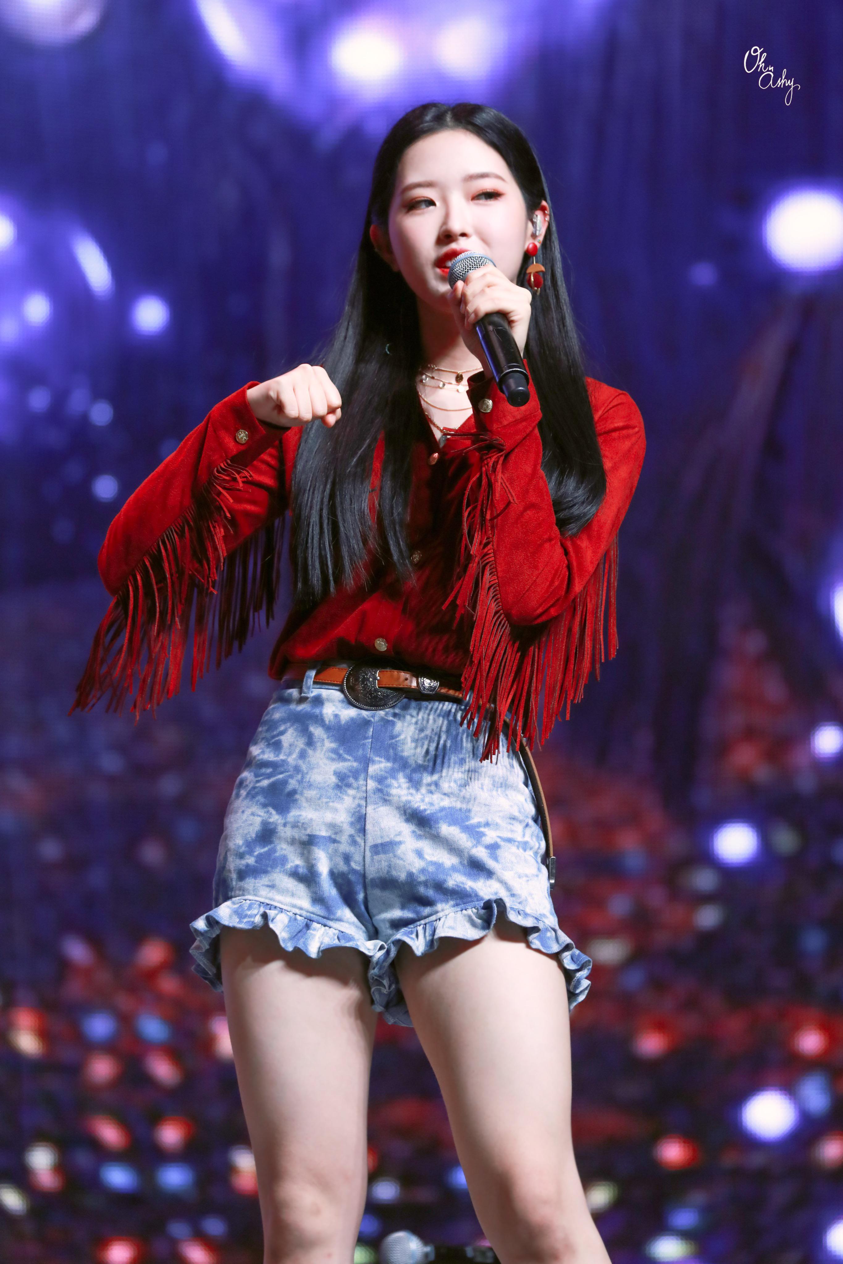 Olivia Hye | Scrolller