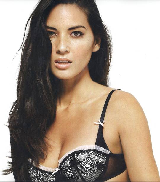 Olivia Munn | Scrolller