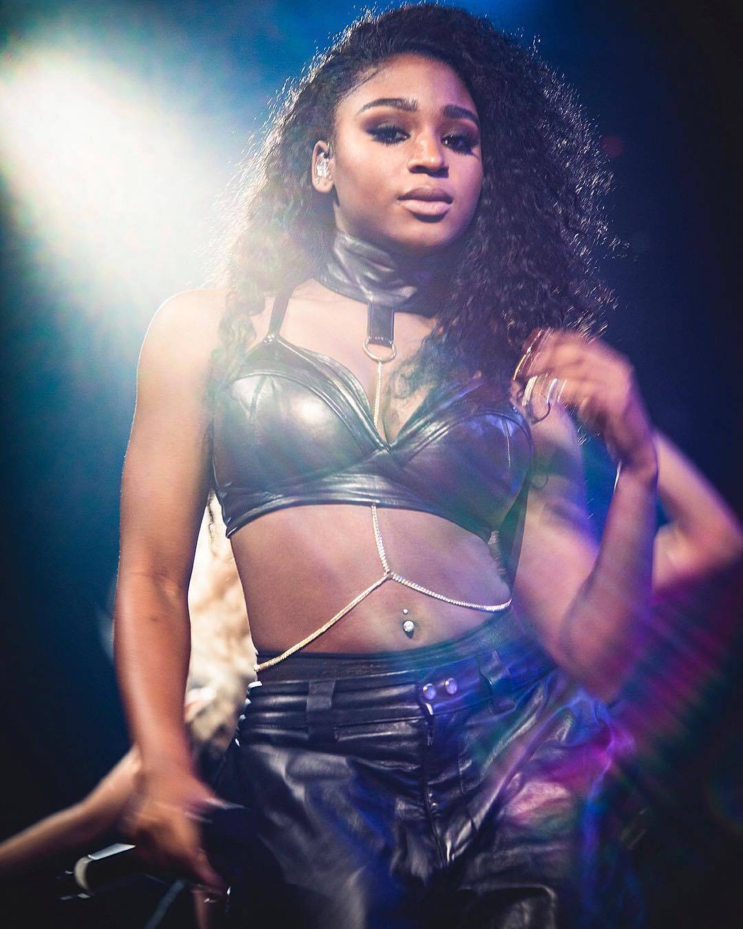 On stage | Scrolller