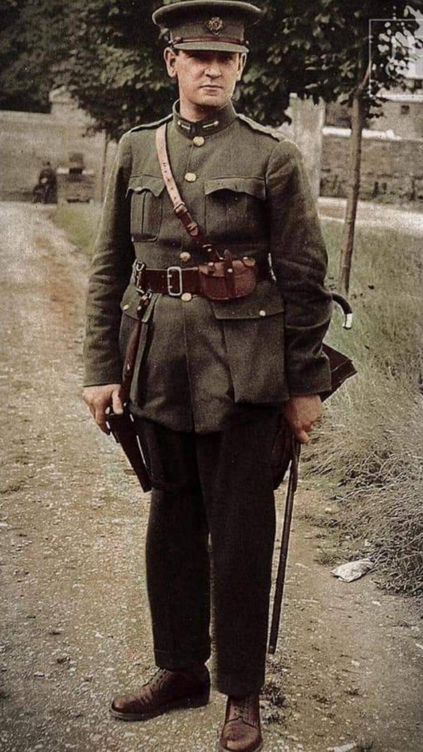 On this day in 1922, commander-in-chief Michael Collins was shot. | Scrolller