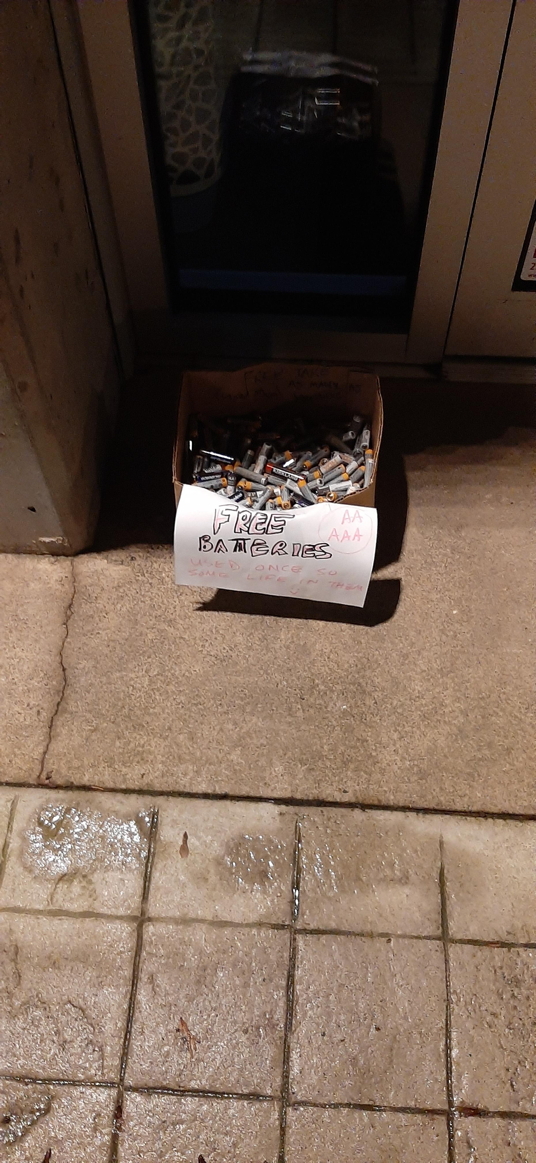 On this episode of "Weird shit I find in my city" | Scrolller