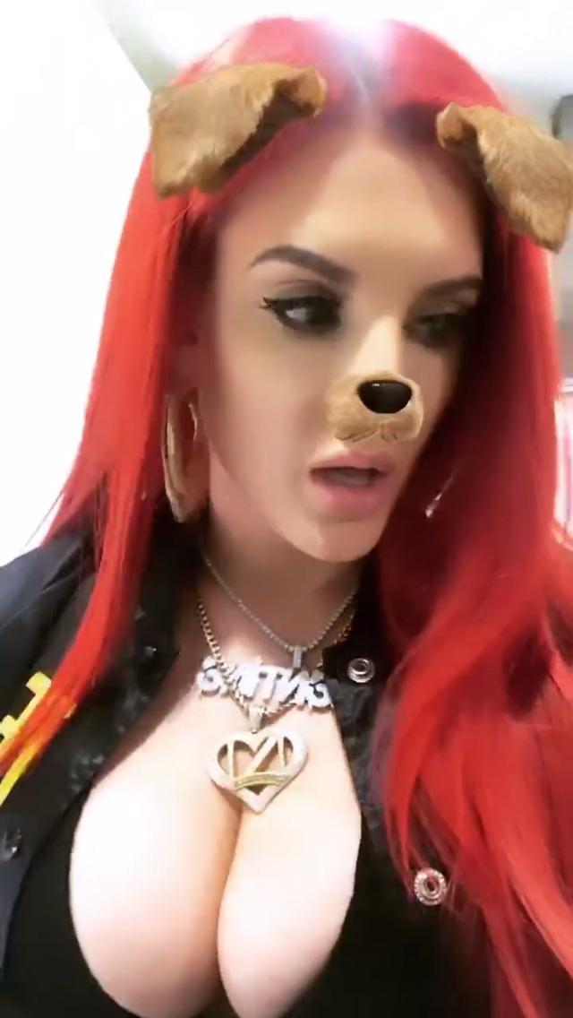 One hell of a bra lol | Scrolller