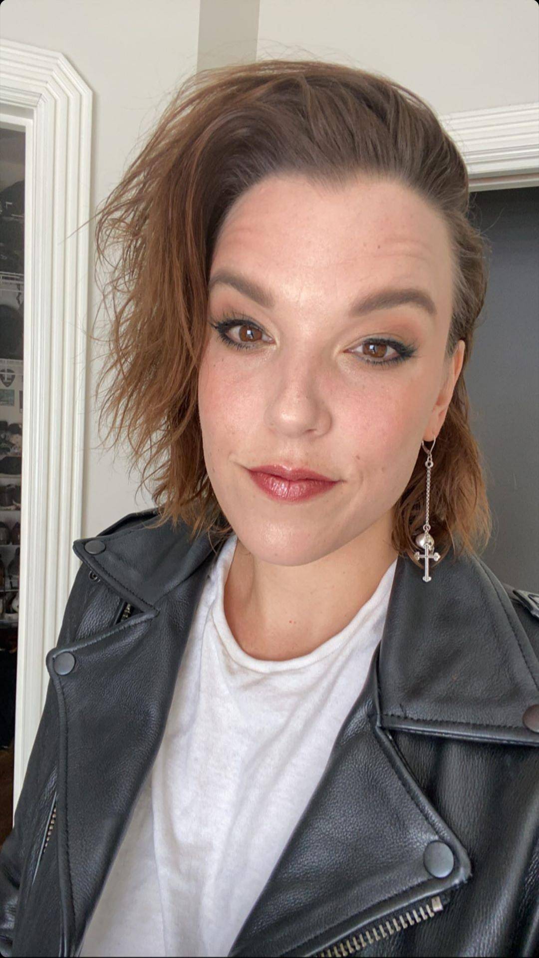 One sided hair | Scrolller