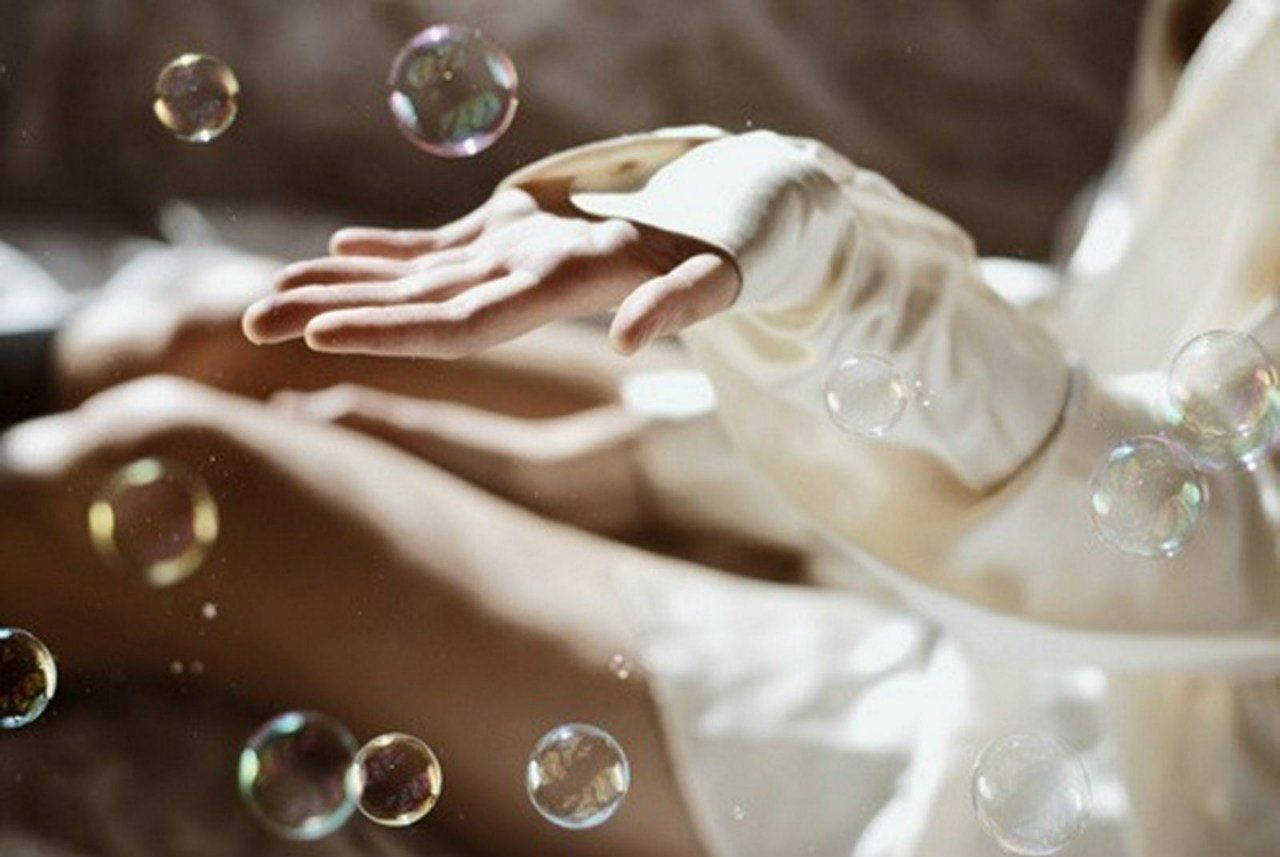 Open hand | Scrolller