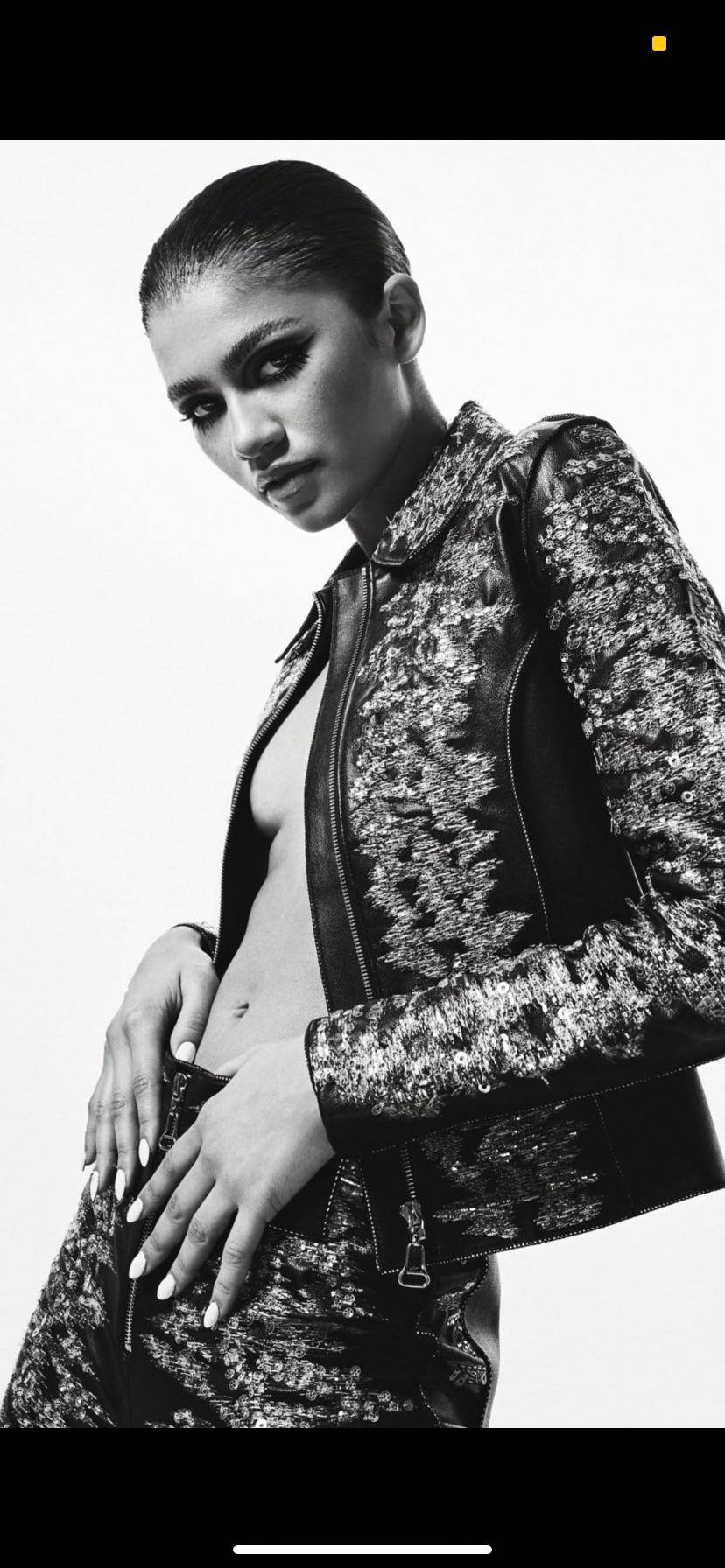 Open jacket | Scrolller