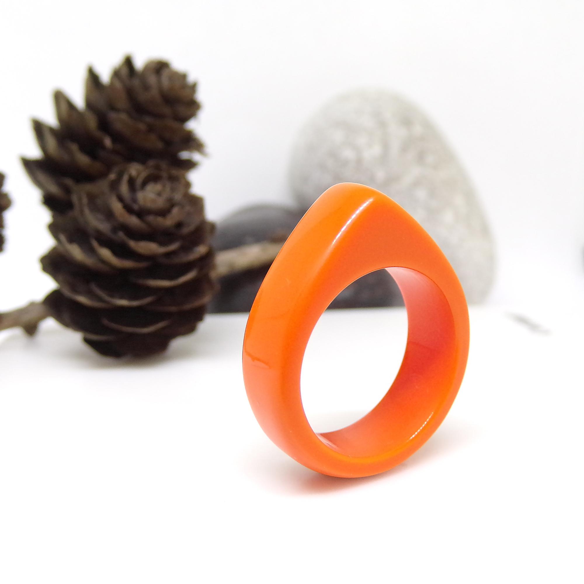 Orange ring | Scrolller