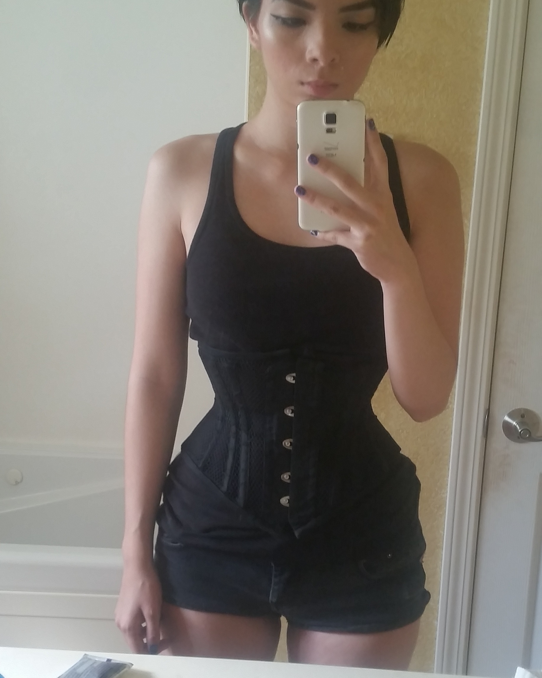 Orchard Corset 201 | Scrolller